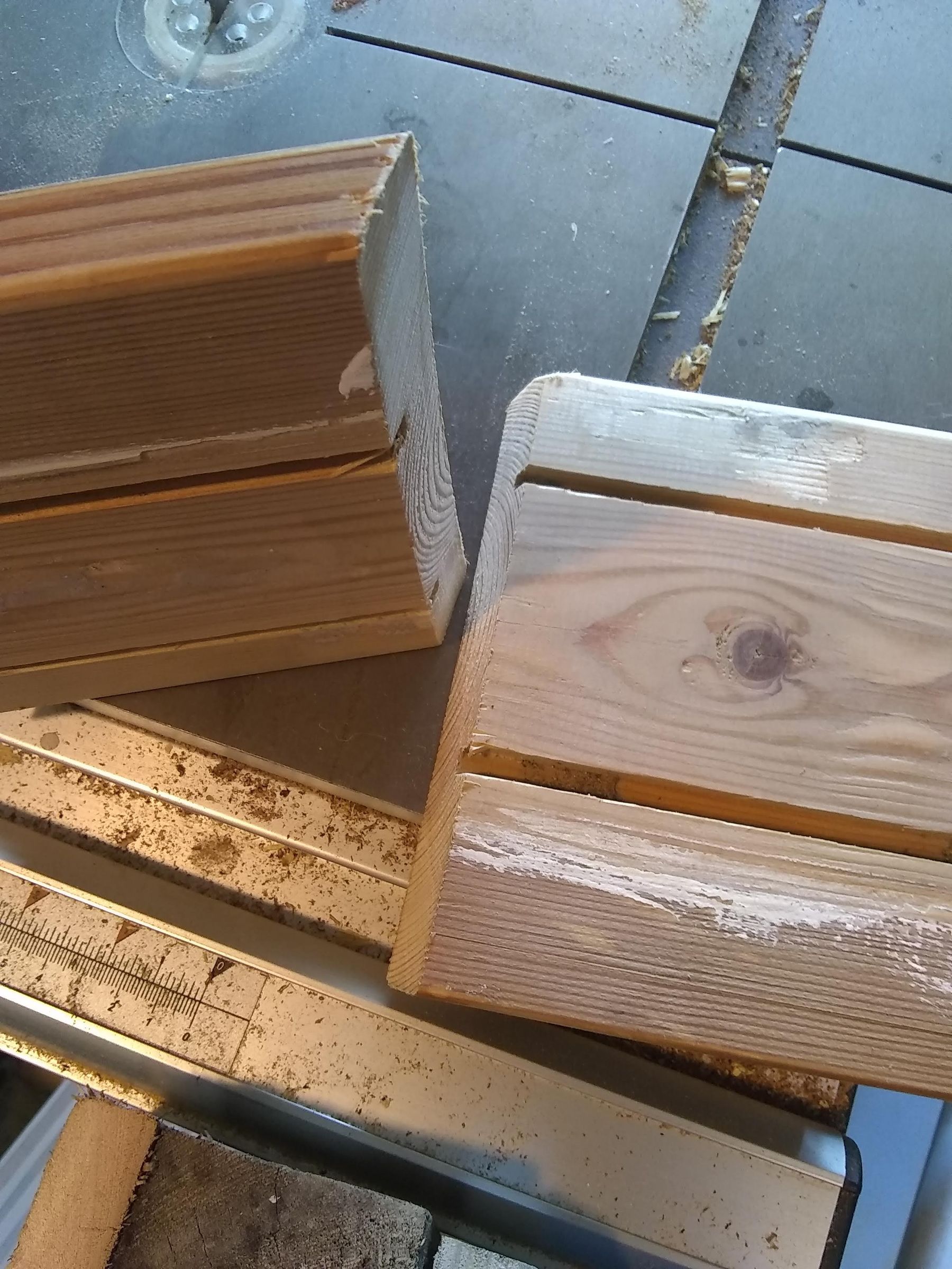 Bee & Bug Tower Hotel : 7 Steps (with Pictures) - Instructables