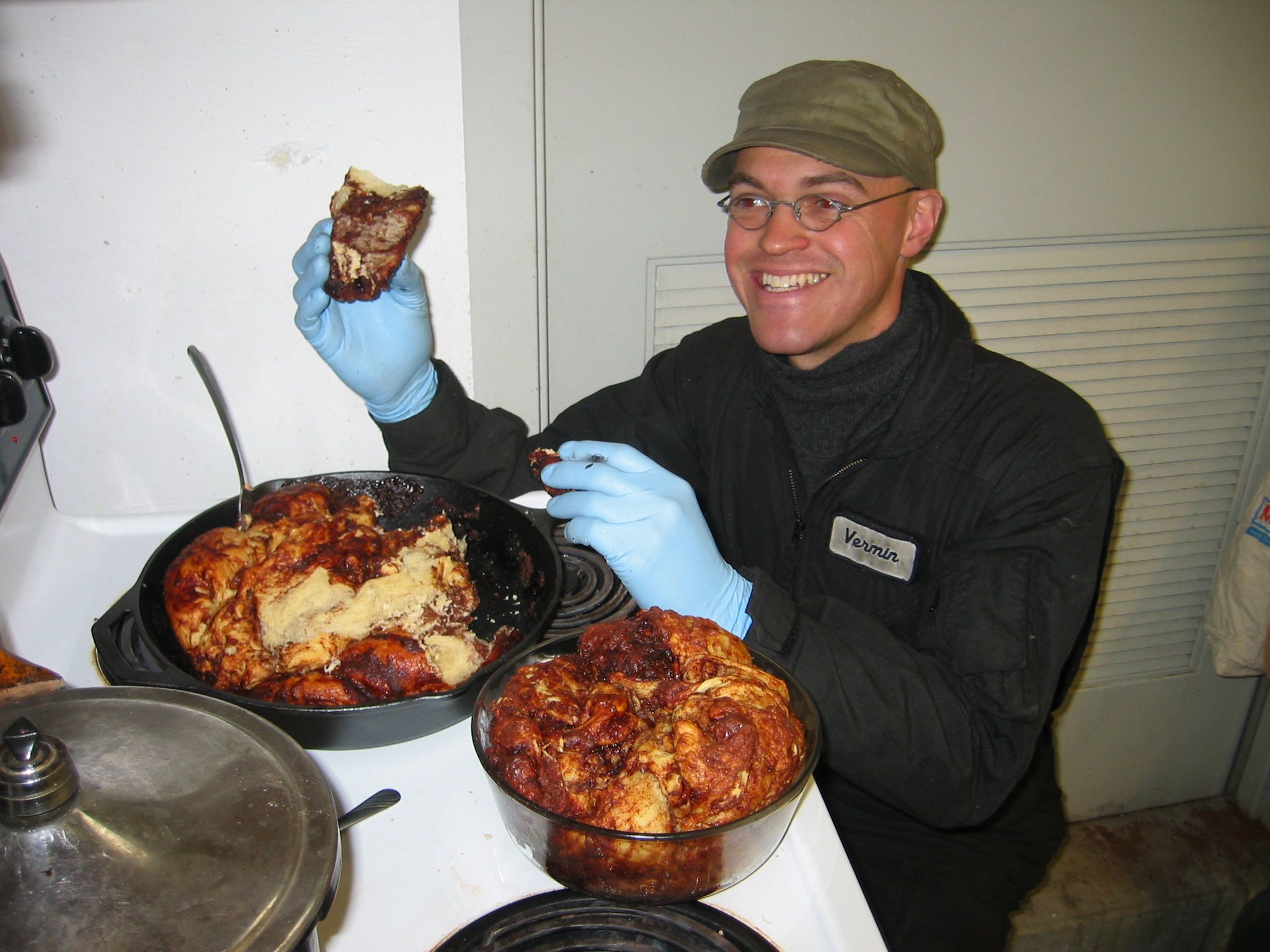 Free Baked Cinnamon Garbage : 5 Steps (with Pictures) - Instructables