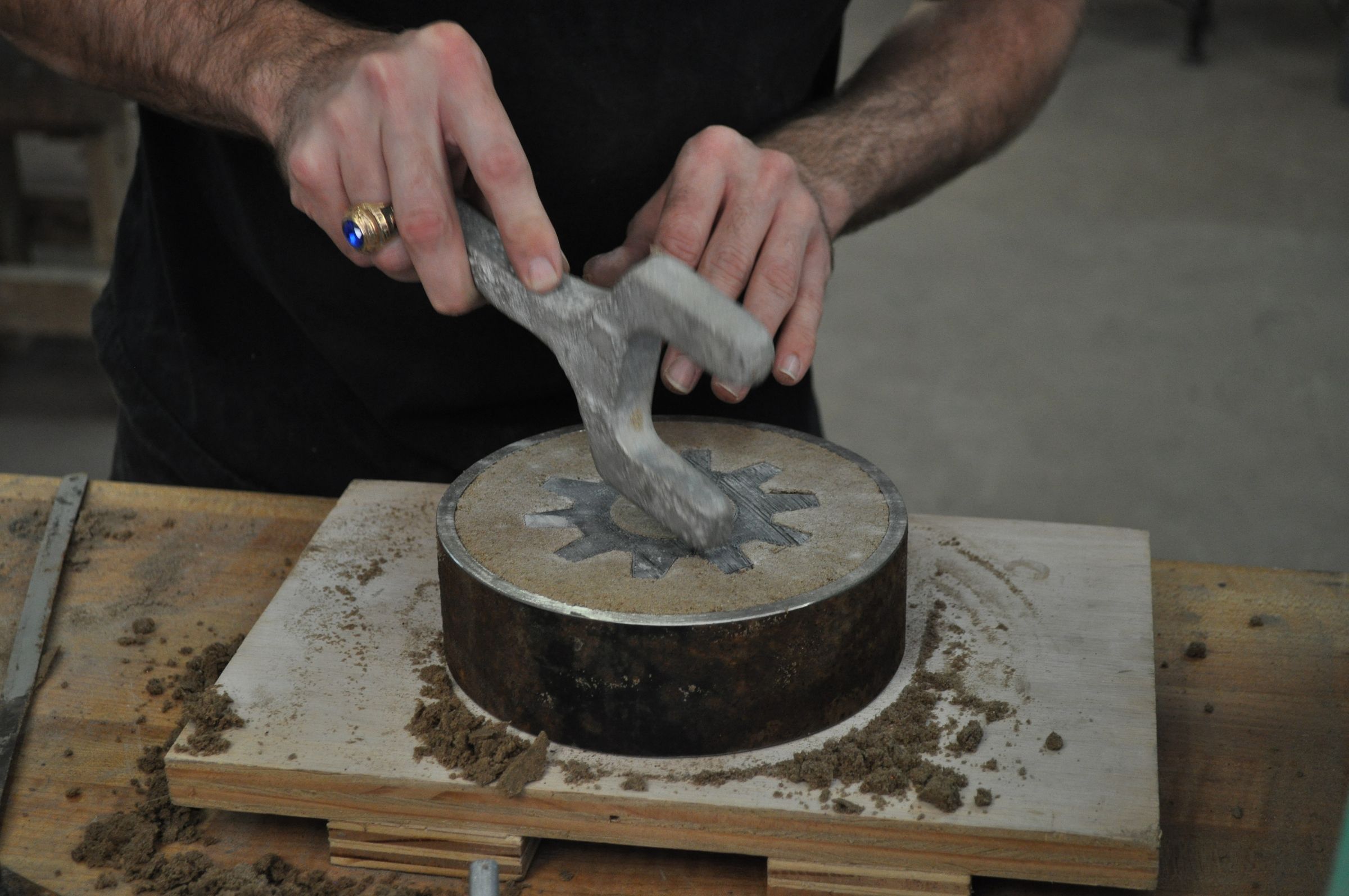 How to Sand Cast 3D Printed Objects : 12 Steps (with Pictures ...