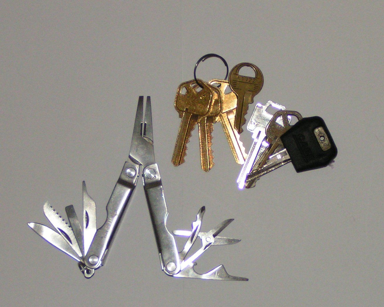 Multi-tool Keys - Mod / Hack : 6 Steps (with Pictures) - Instructables