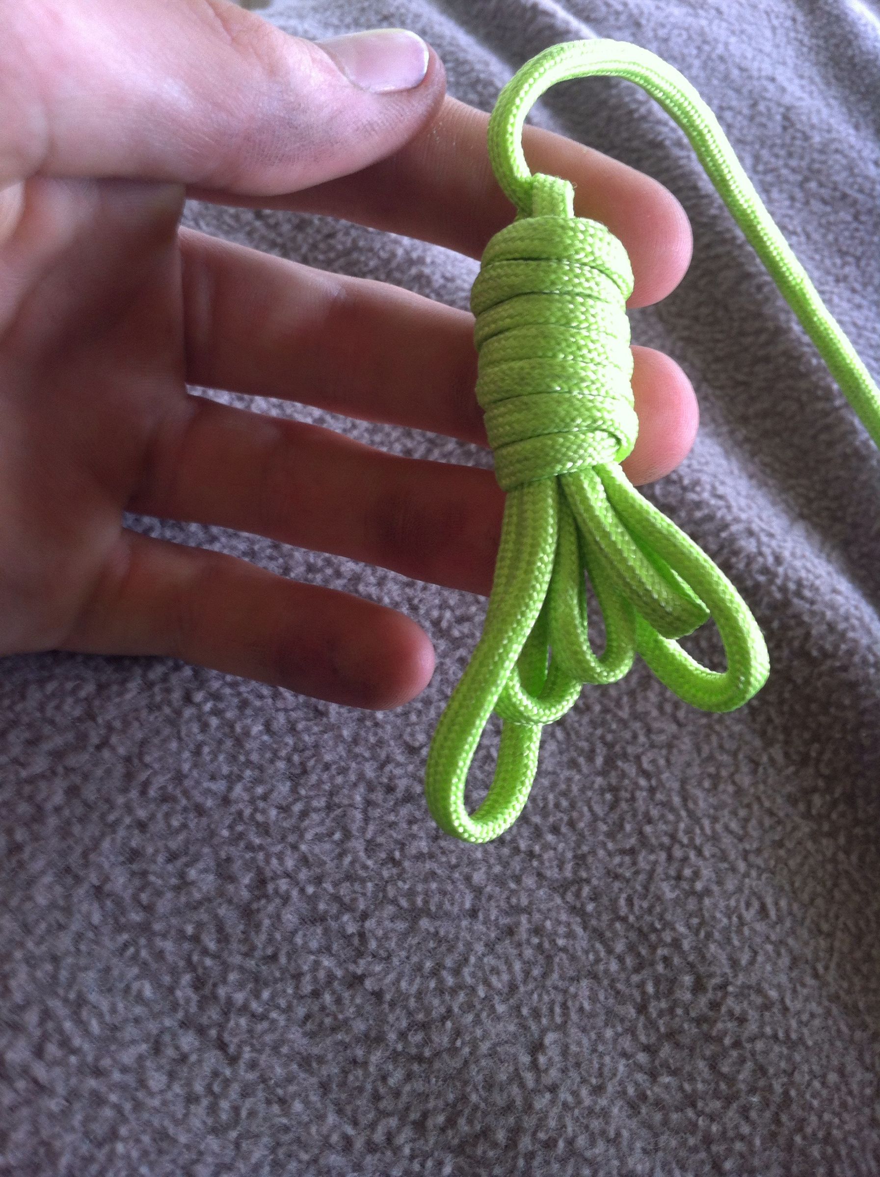 30 Amazing Homemade Cat Toys!