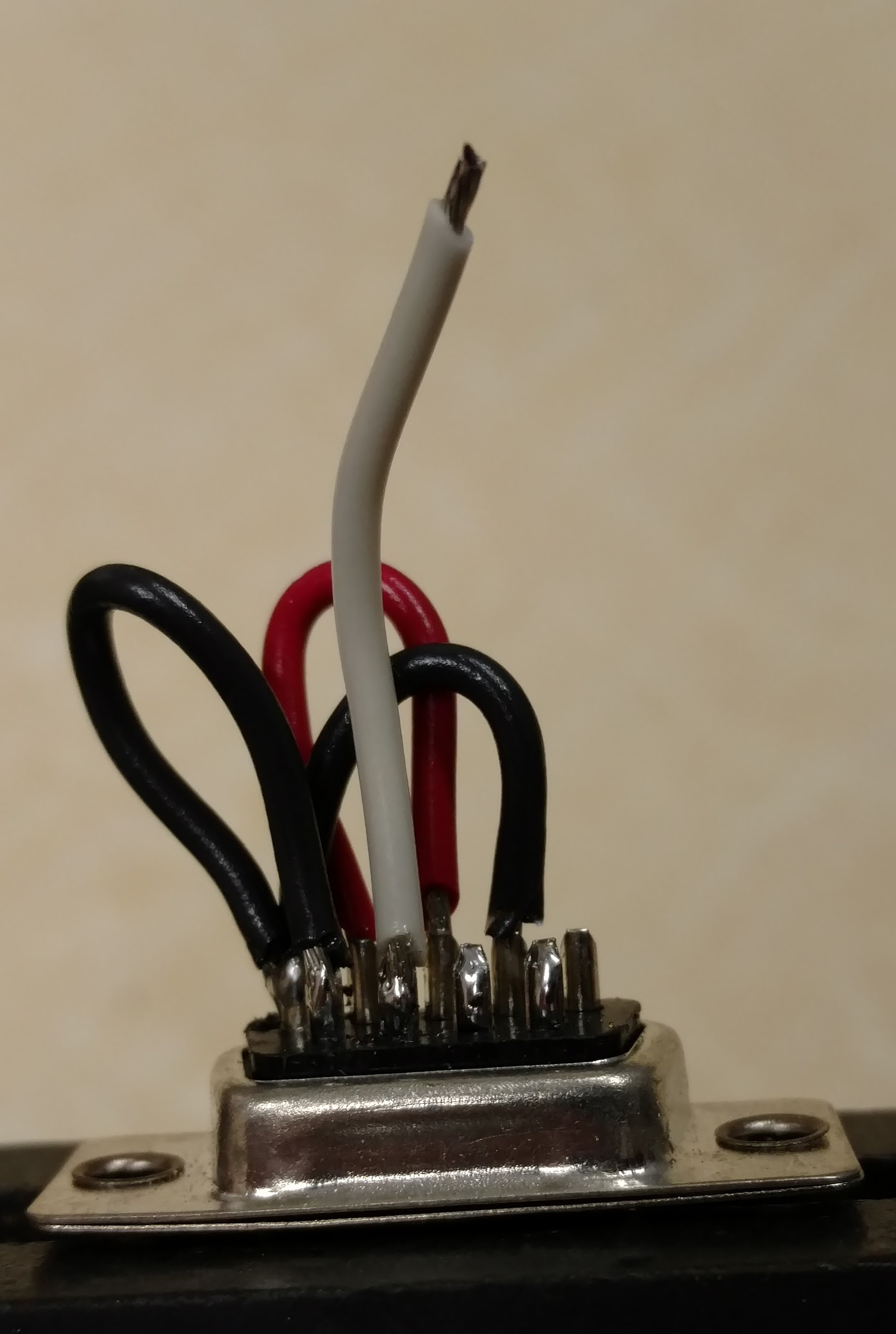 DB-9 RS-232 Loopback Plug: Windows and OS X : 14 Steps (with Pictures ...