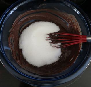 Chocolate Shadow Cake : 6 Steps (with Pictures) - Instructables