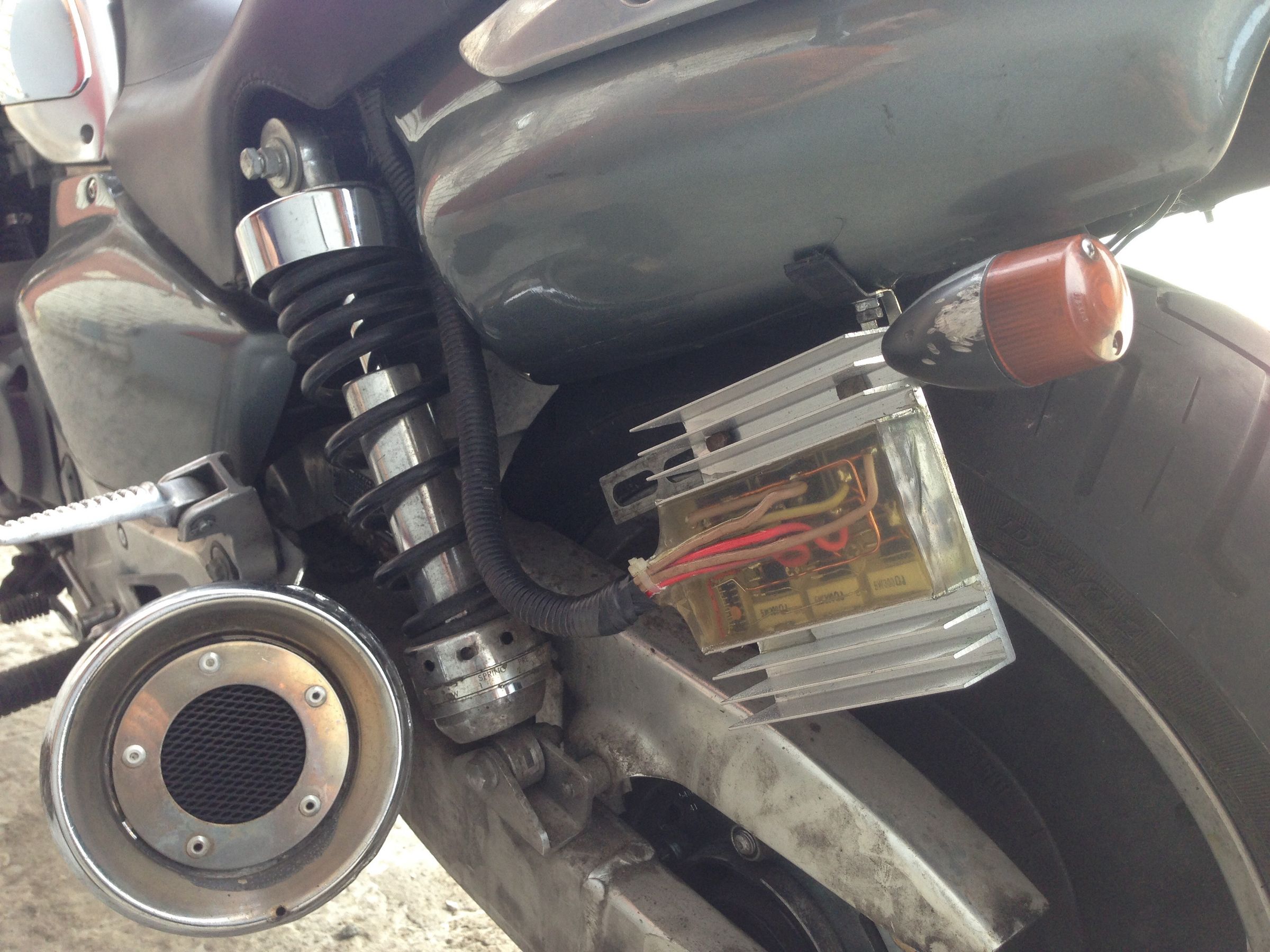 Dead Bug Prototyping and Freeform Electronics : 12 Steps (with Pictures ...