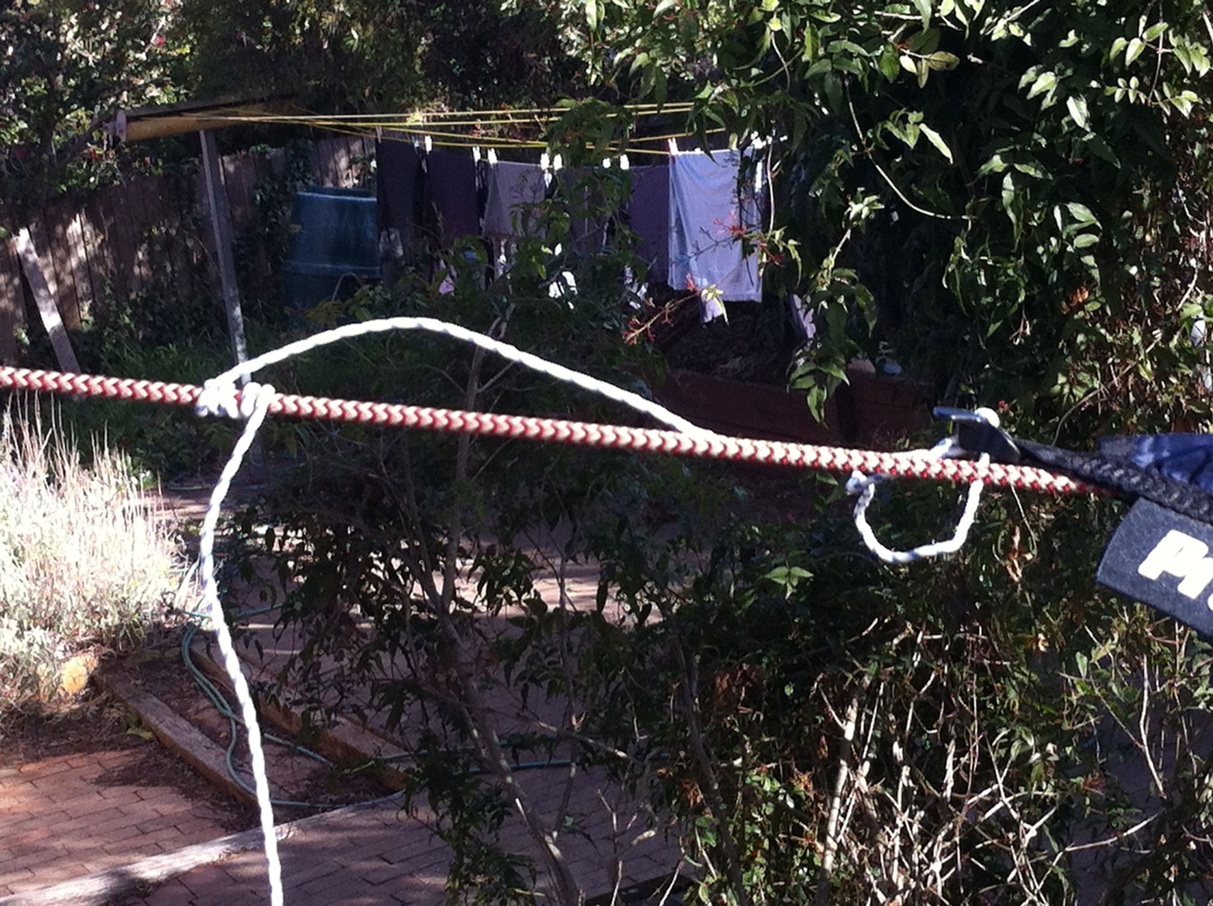 Easily Adjustable Hammock Tarp and Gear Ridgeline : 4 Steps - Instructables