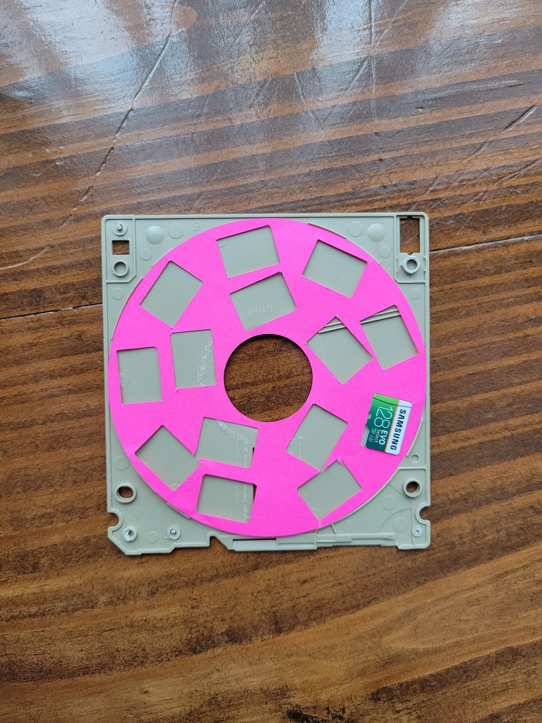 The 512GB Floppy Disk - Micro SD Storage : 7 Steps (with Pictures ...