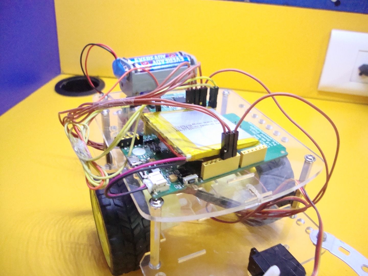 The Soccer Robot : 12 Steps (with Pictures) - Instructables