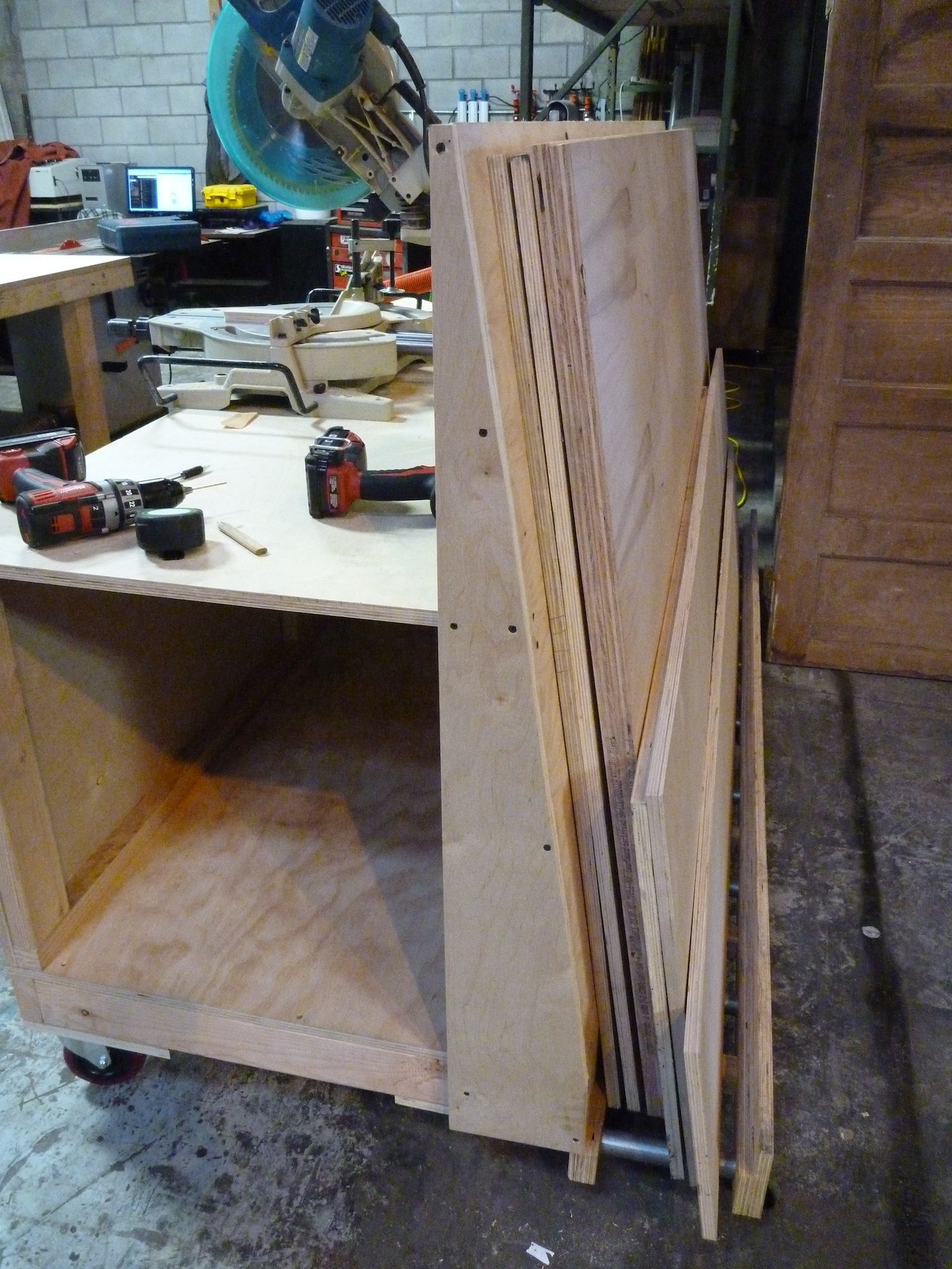 Combo Miter Saw Station Lumber Rack : 13 Steps (with Pictures ...