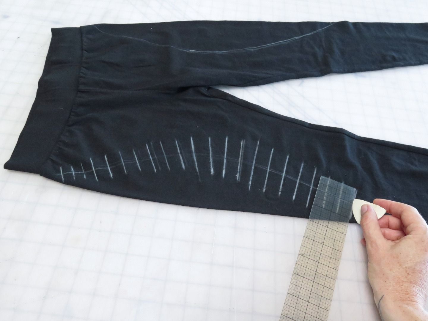 No-Sew Braided Leggings : 8 Steps (with Pictures) - Instructables