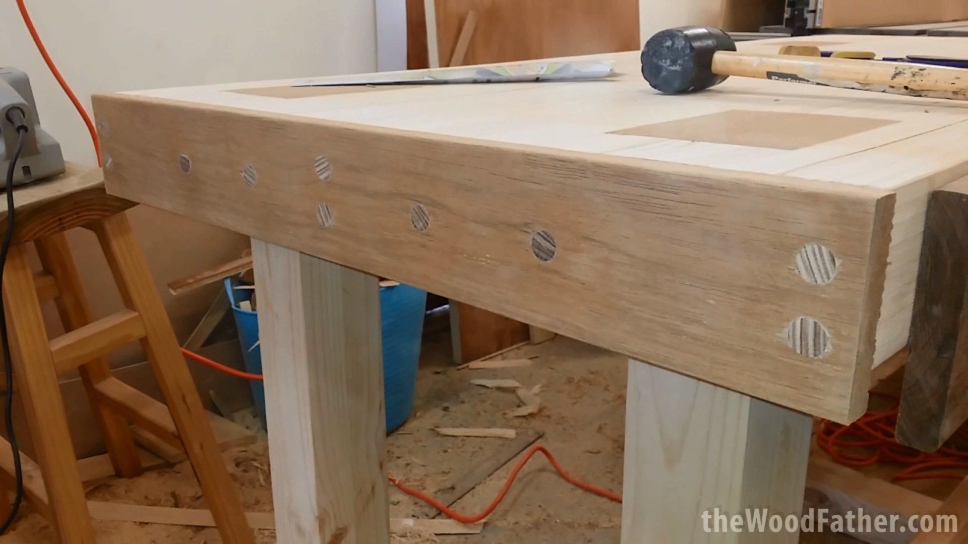 A Solid and Cheap 2x4 Workbench : 10 Steps (with Pictures) - Instructables