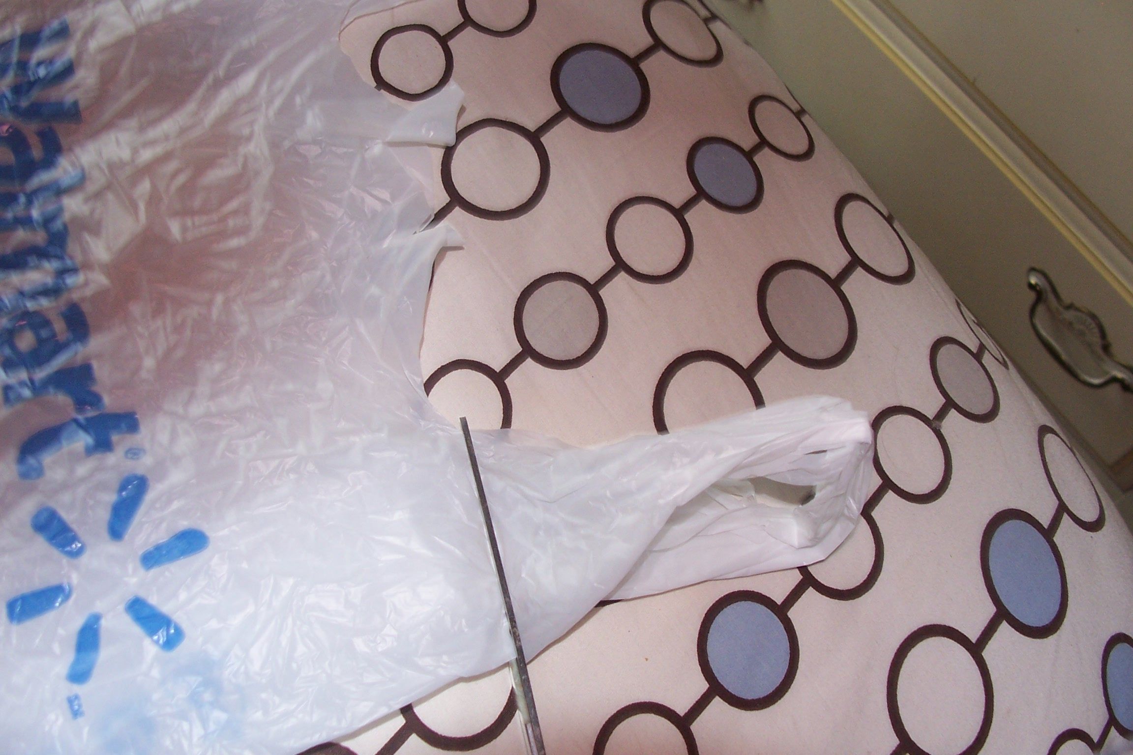 Woven Plastic Bag Bag : 10 Steps (with Pictures) - Instructables