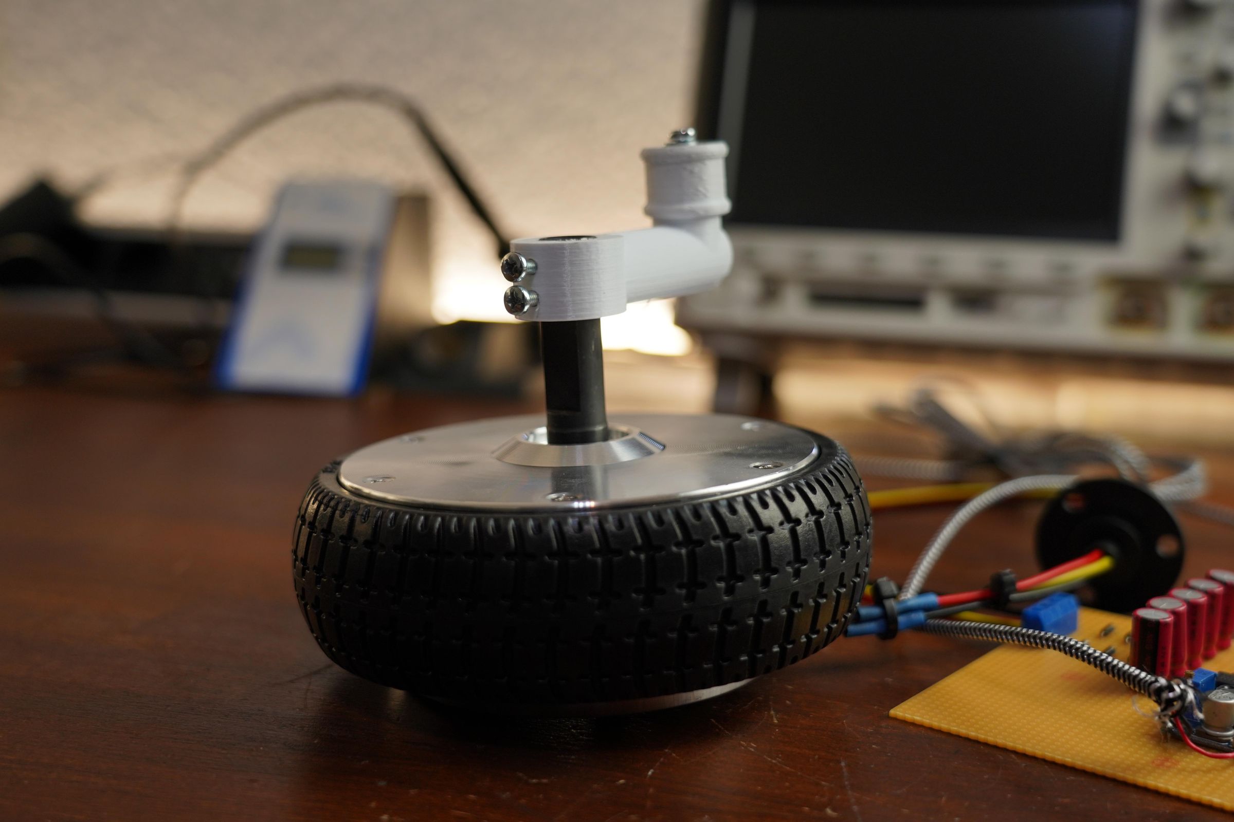 Hoverboard Motor Becomes a Hand-cranked Generator! : 5 Steps (with Pictures) - Instructables