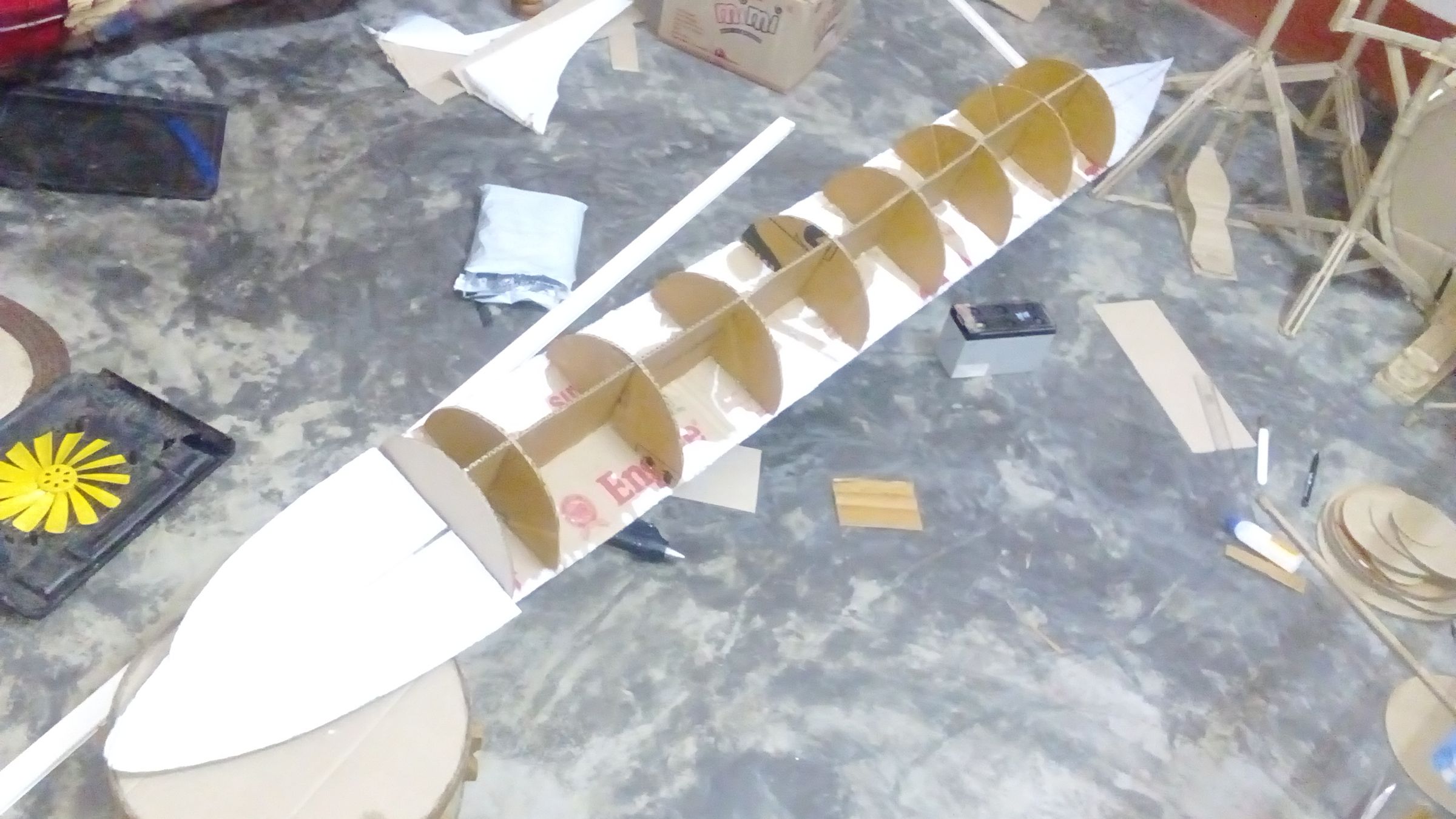 Boeing 737-800 Build Out of CARDBOARD : 9 Steps (with Pictures ...
