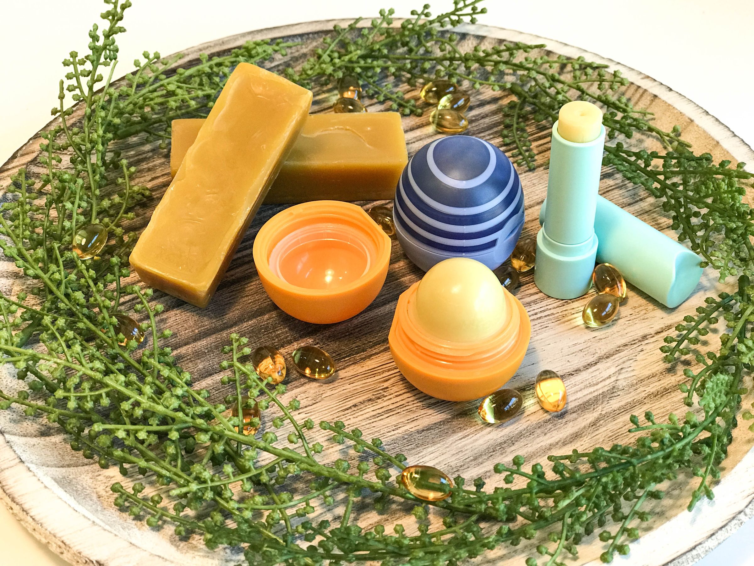 Natural Lip Balm - 5 Ingredients : 7 Steps (with Pictures) - Instructables