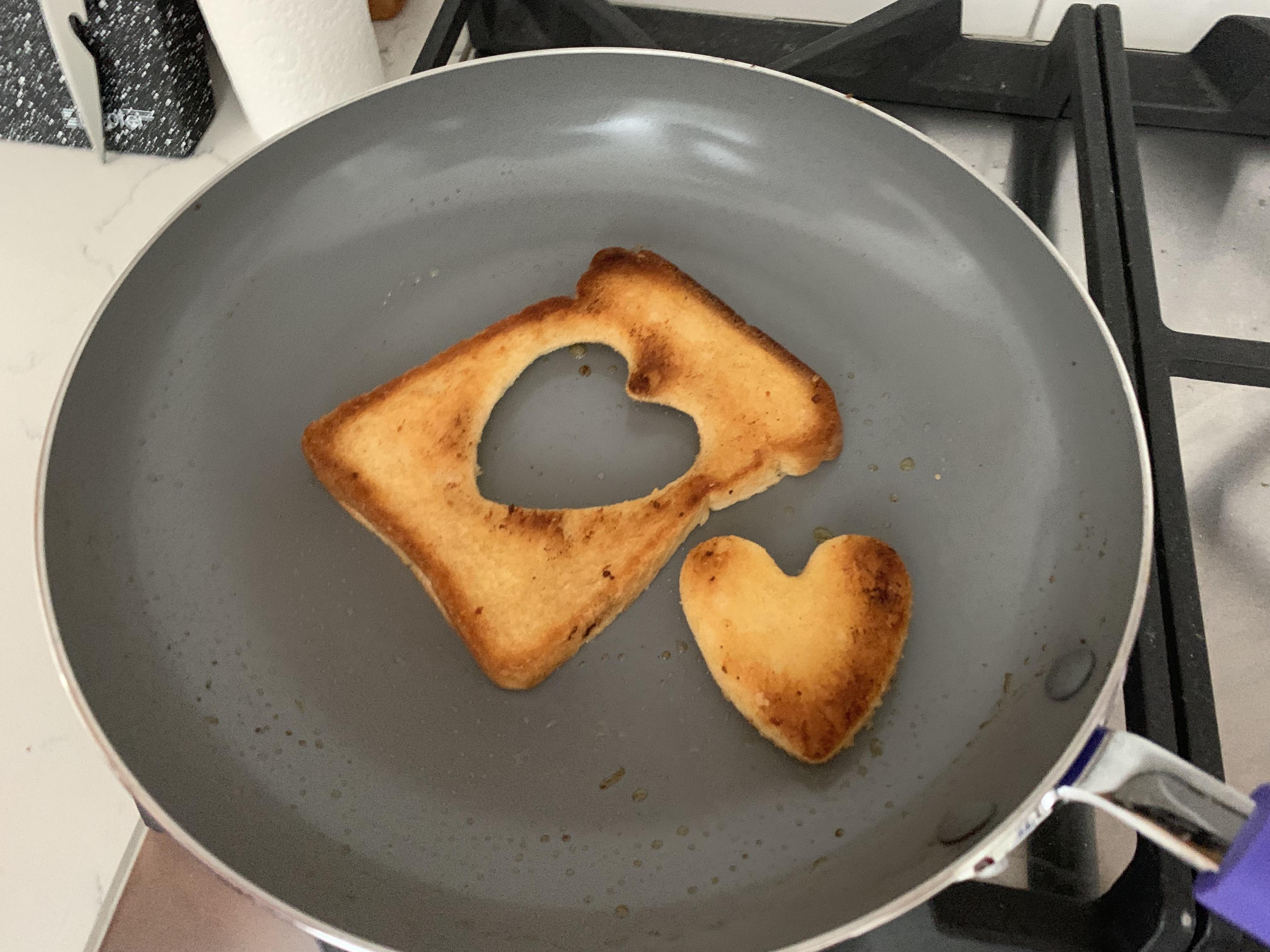 Heart Shaped Toad in the Hole : 4 Steps (with Pictures) - Instructables