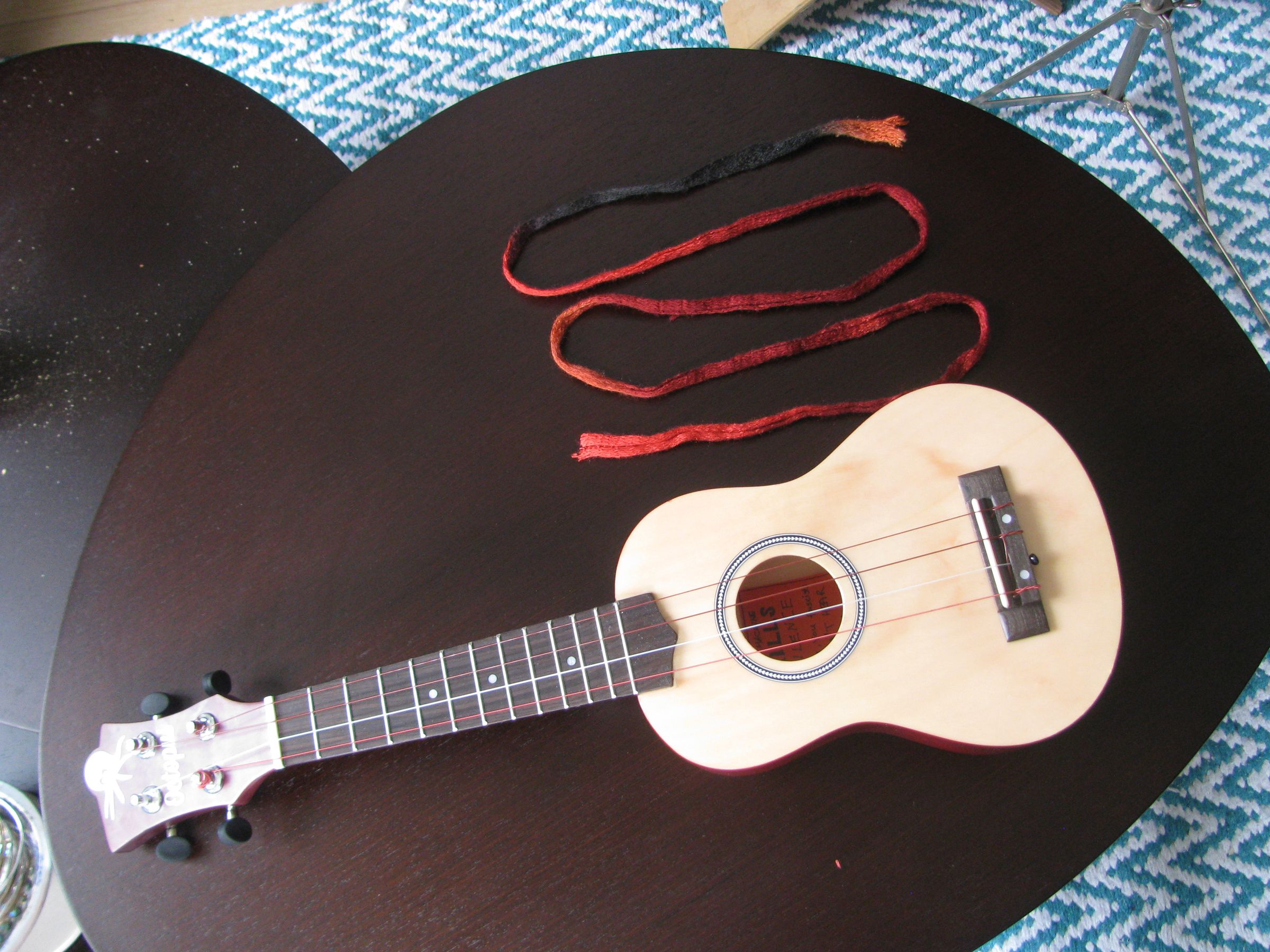 Cat's Cradle Ukulele Strap : 13 Steps - Instructables