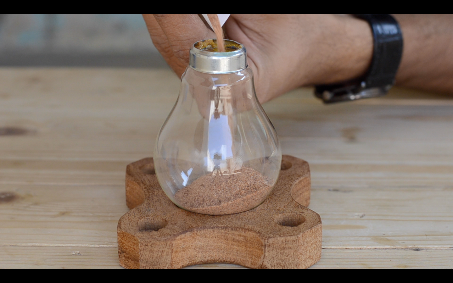 DIY Classic Hour Glass : 11 Steps (with Pictures) - Instructables