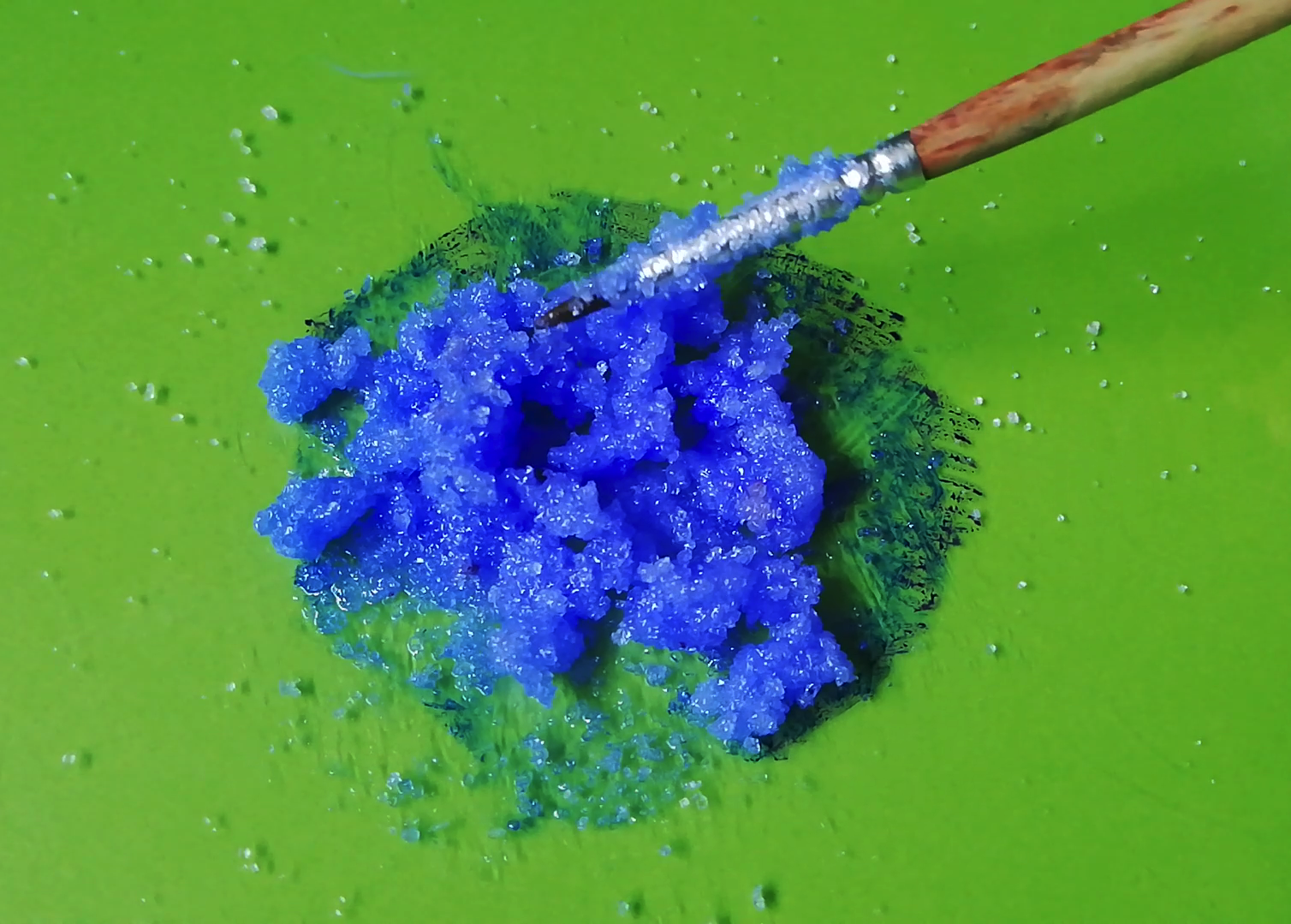 Sugar and Glue Crystals / Geodes : 5 Steps (with Pictures) - Instructables