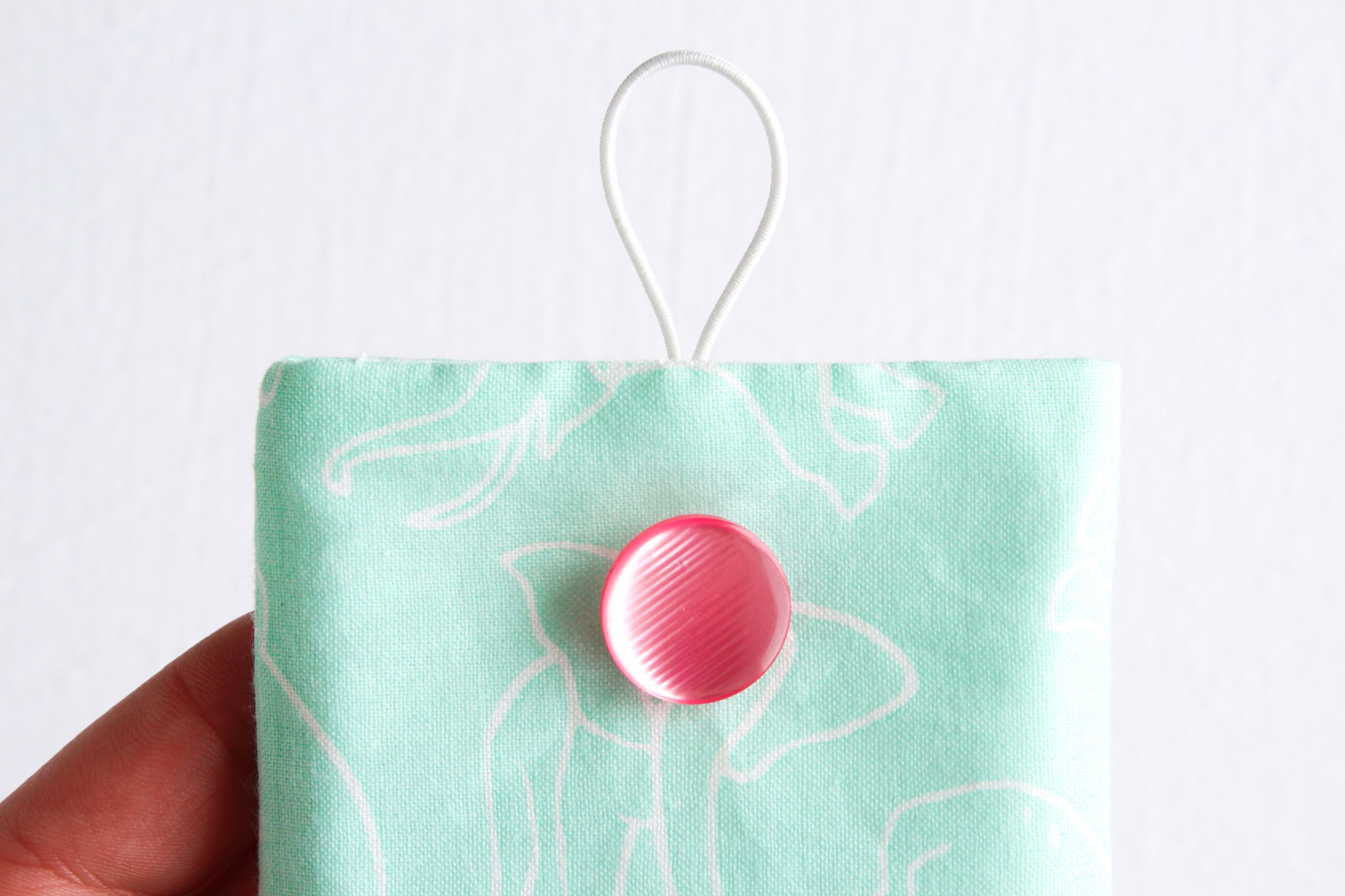 How to Hand Sew a Gadget Case : 15 Steps (with Pictures) - Instructables