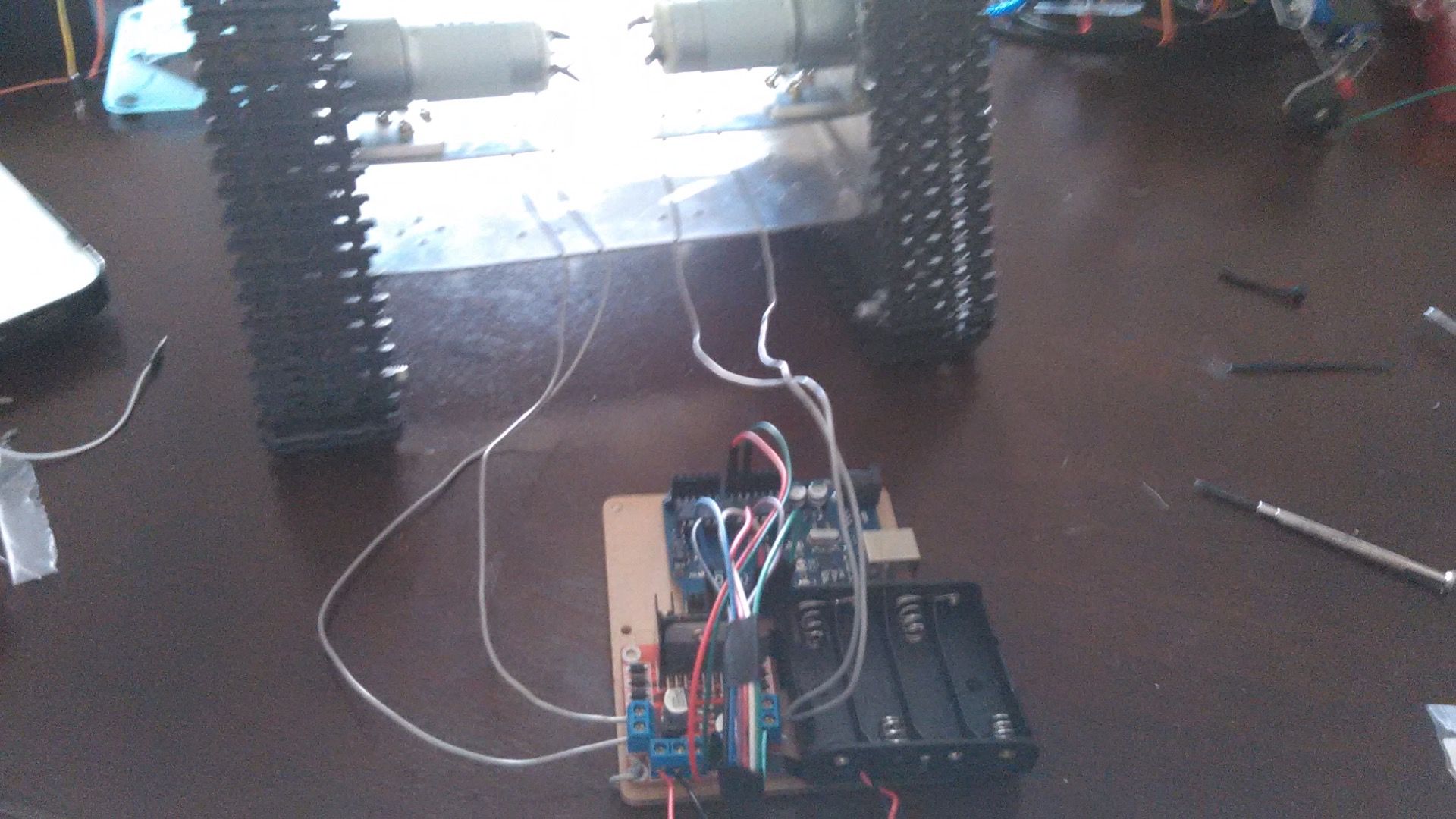 Autonomous Tank W/ Robotic Arm(Arduino, Bluetooth) : 8 Steps ...