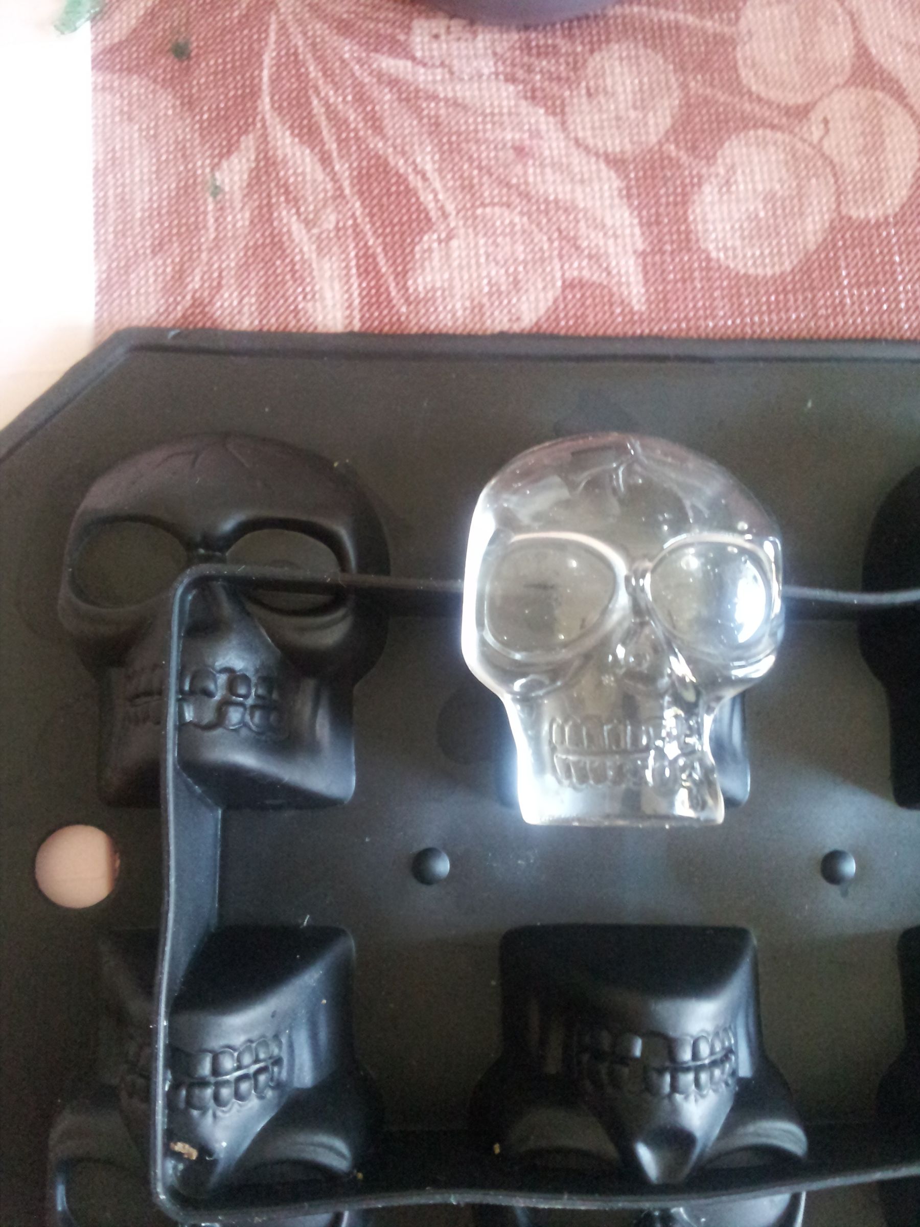 Edible Glass in 30 Seconds : 4 Steps (with Pictures) - Instructables