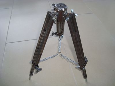 DIY Camera Tripod : 6 Steps - Instructables
