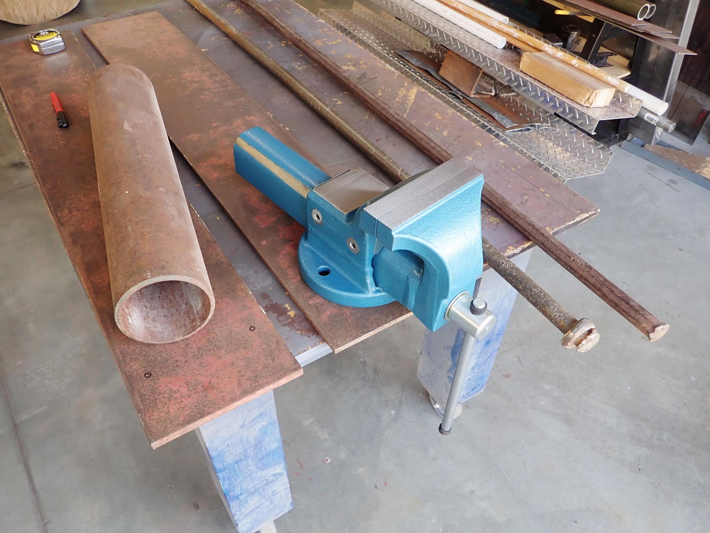 Heavy Duty Vise Tripod : 17 Steps (with Pictures) - Instructables