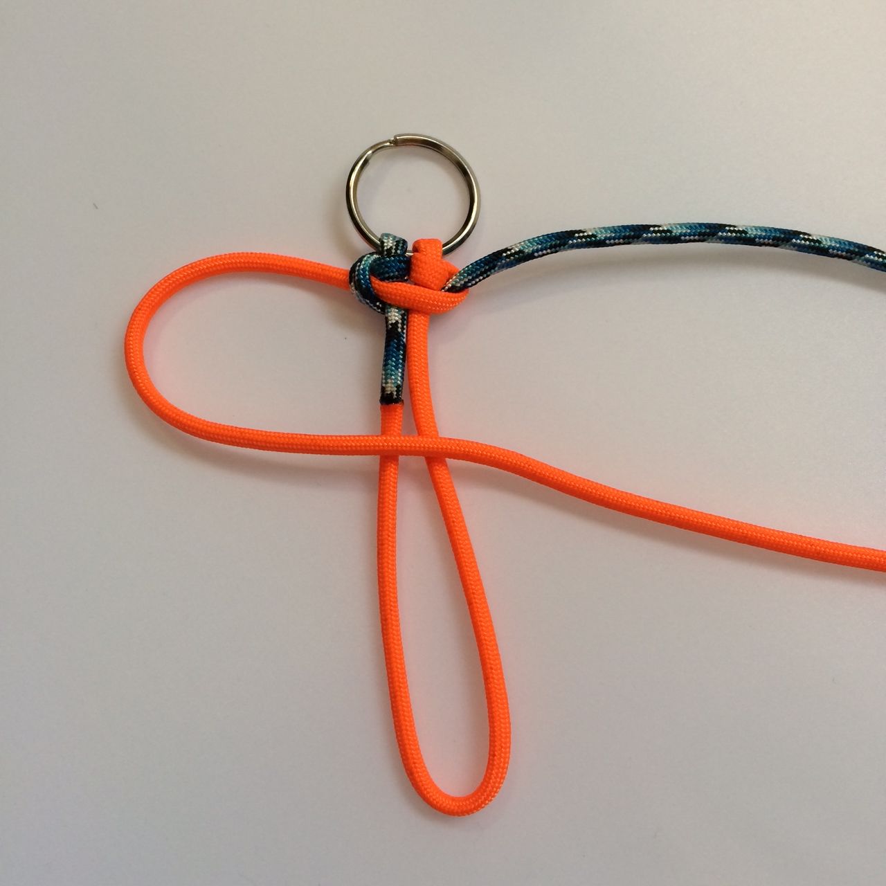 Paracord Keychain : 4 Steps - Instructables