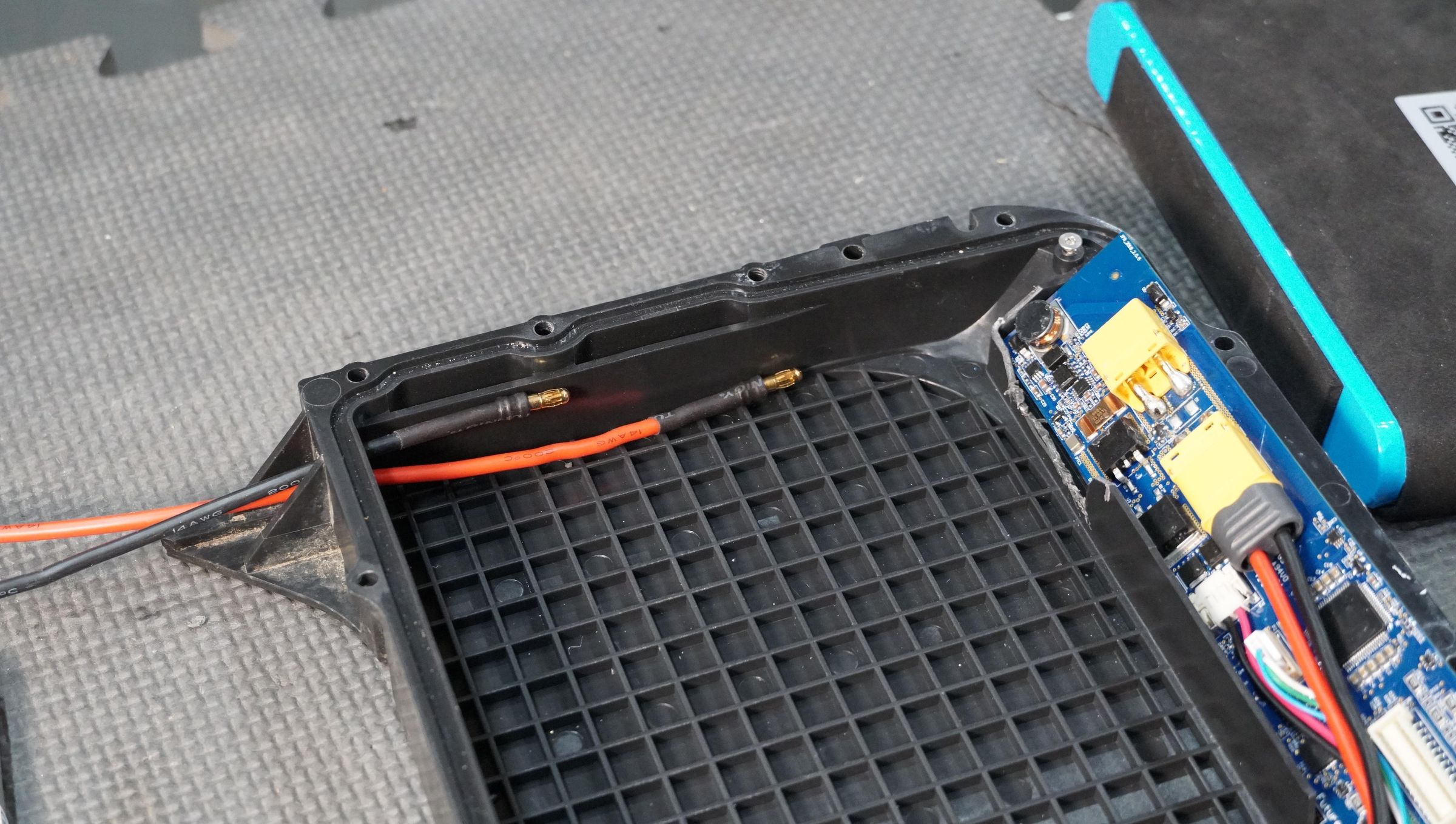 Onewheel Pint Battery Upgrade - Extended Range : 7 Steps (with Pictures ...