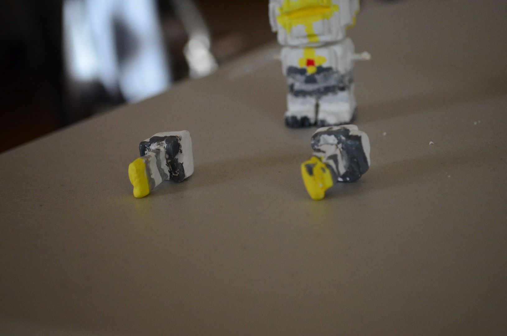 Voxellated Terraria - Silver Armor Player (Clay) : 8 Steps - Instructables
