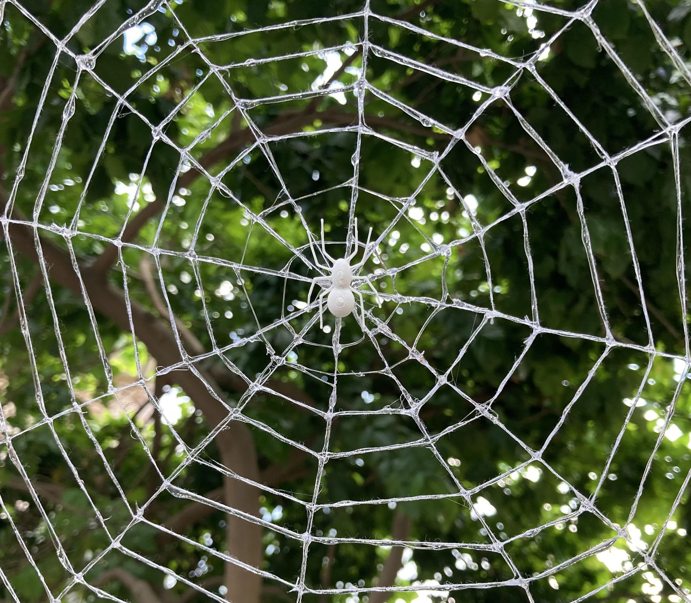Hot Glue Spider Web : 5 Steps (with Pictures) - Instructables