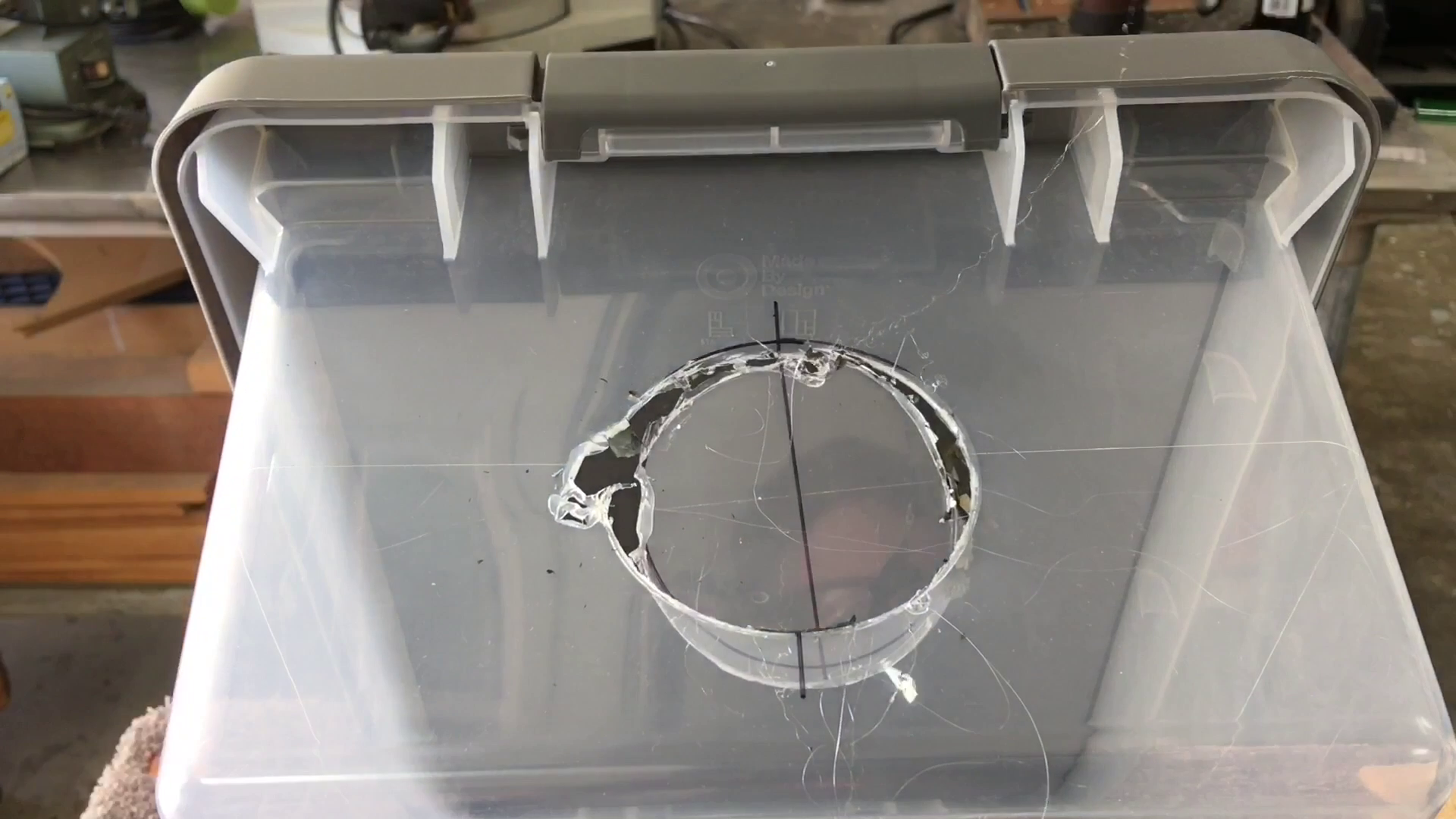 Dust Free Sanding Using a Storage Container : 15 Steps (with Pictures ...