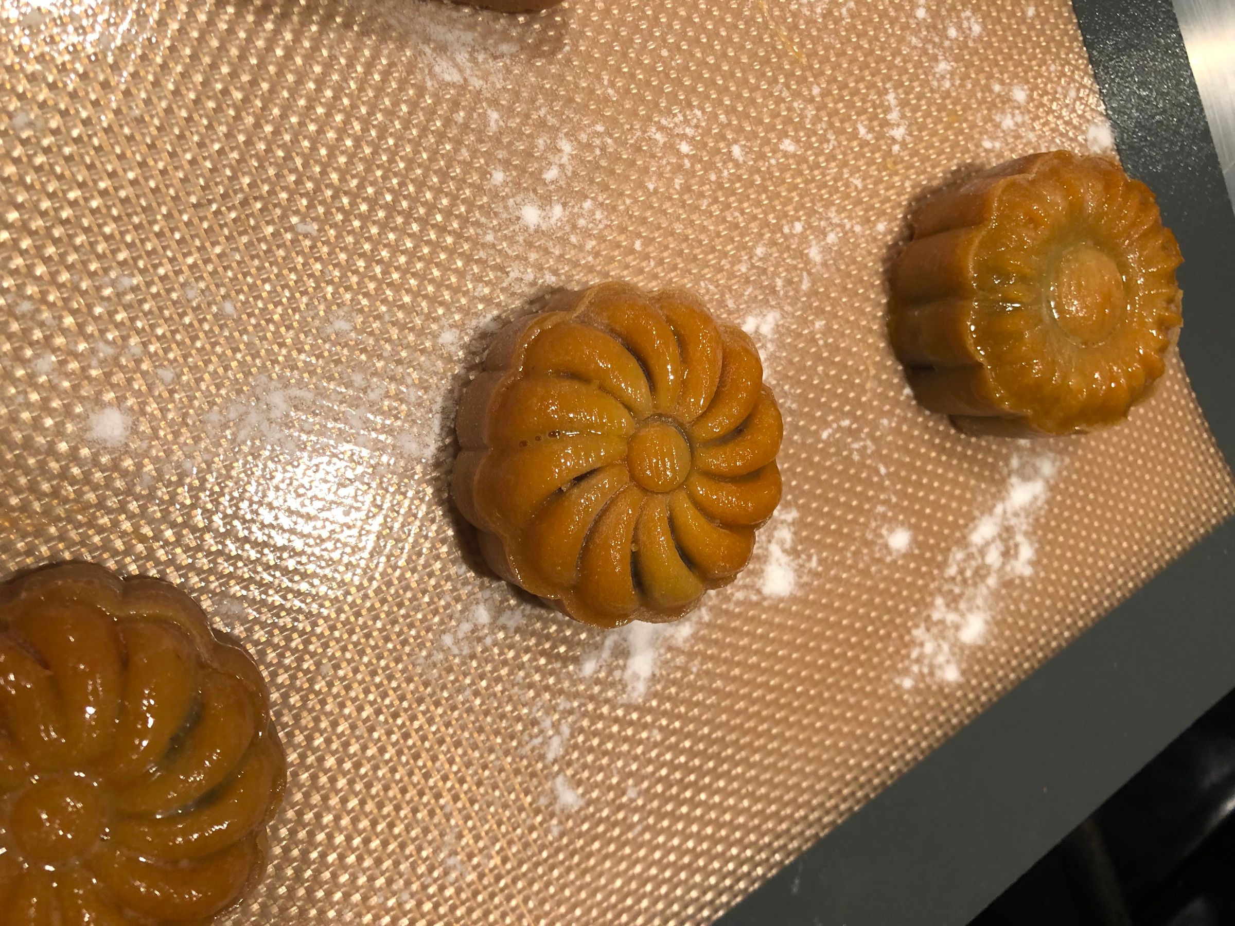 Mooncakes : 7 Steps (with Pictures) - Instructables