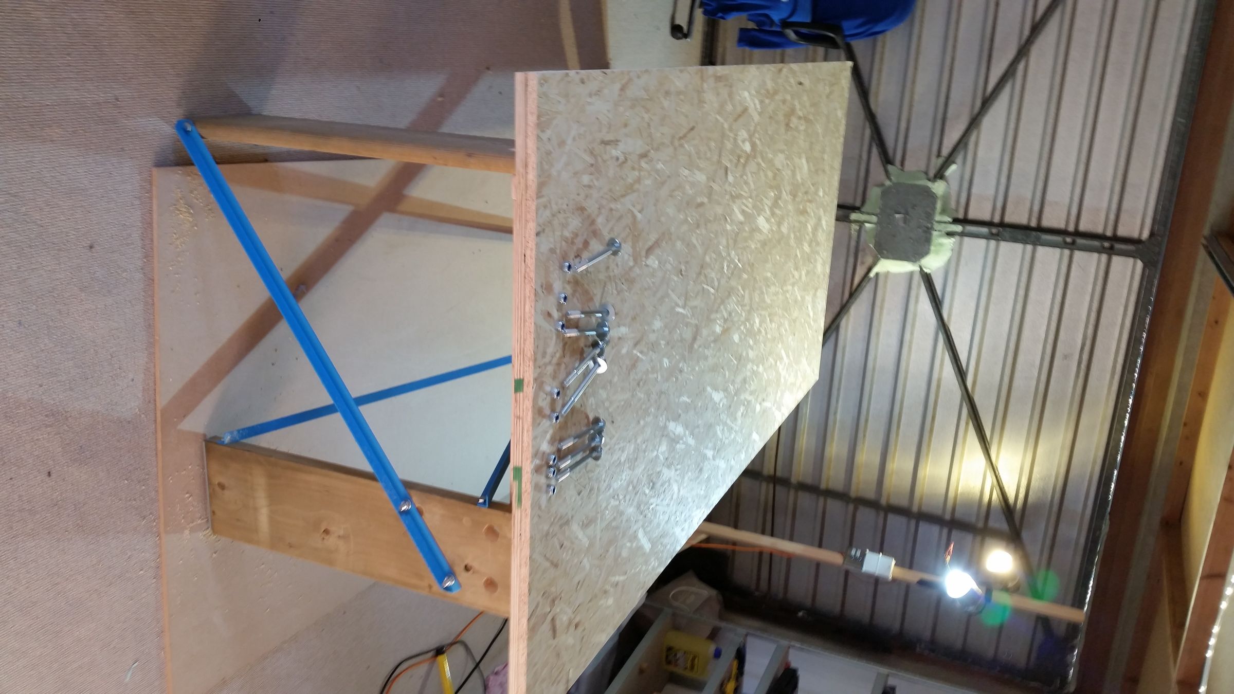 Very STURDY and Flat 4'x8' Workbench Table : 10 Steps (with Pictures ...