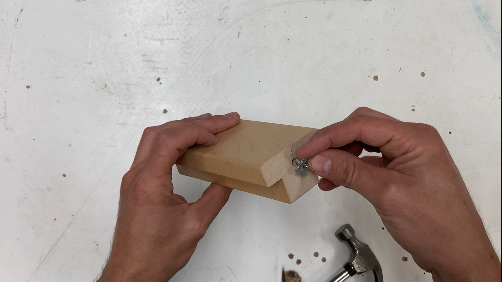 The Easiest Thin Strip Jig for the Table Saw : 4 Steps (with Pictures ...