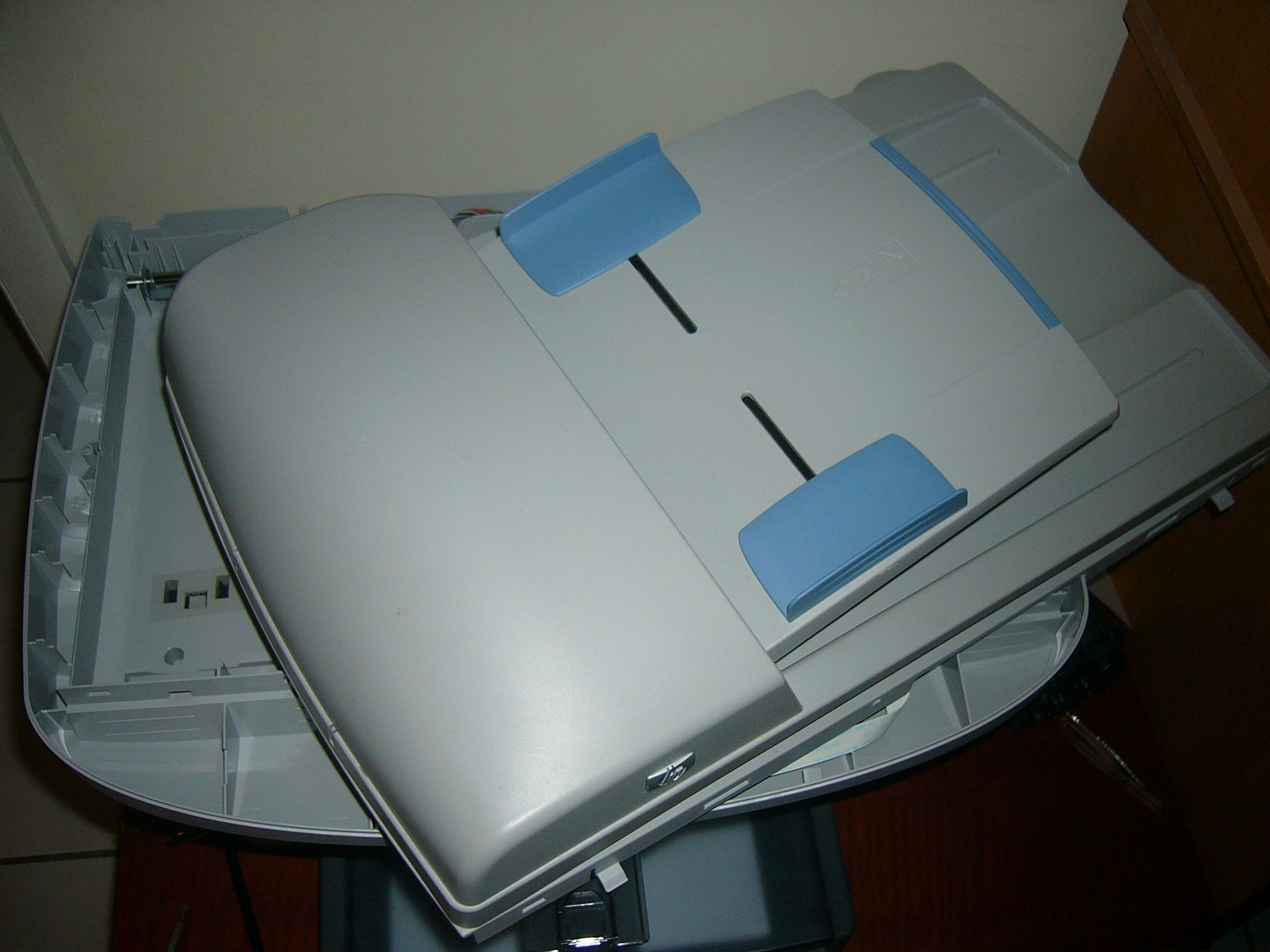 Cleaning the Underside of an HP's Scanner Glass : 4 Steps - Instructables