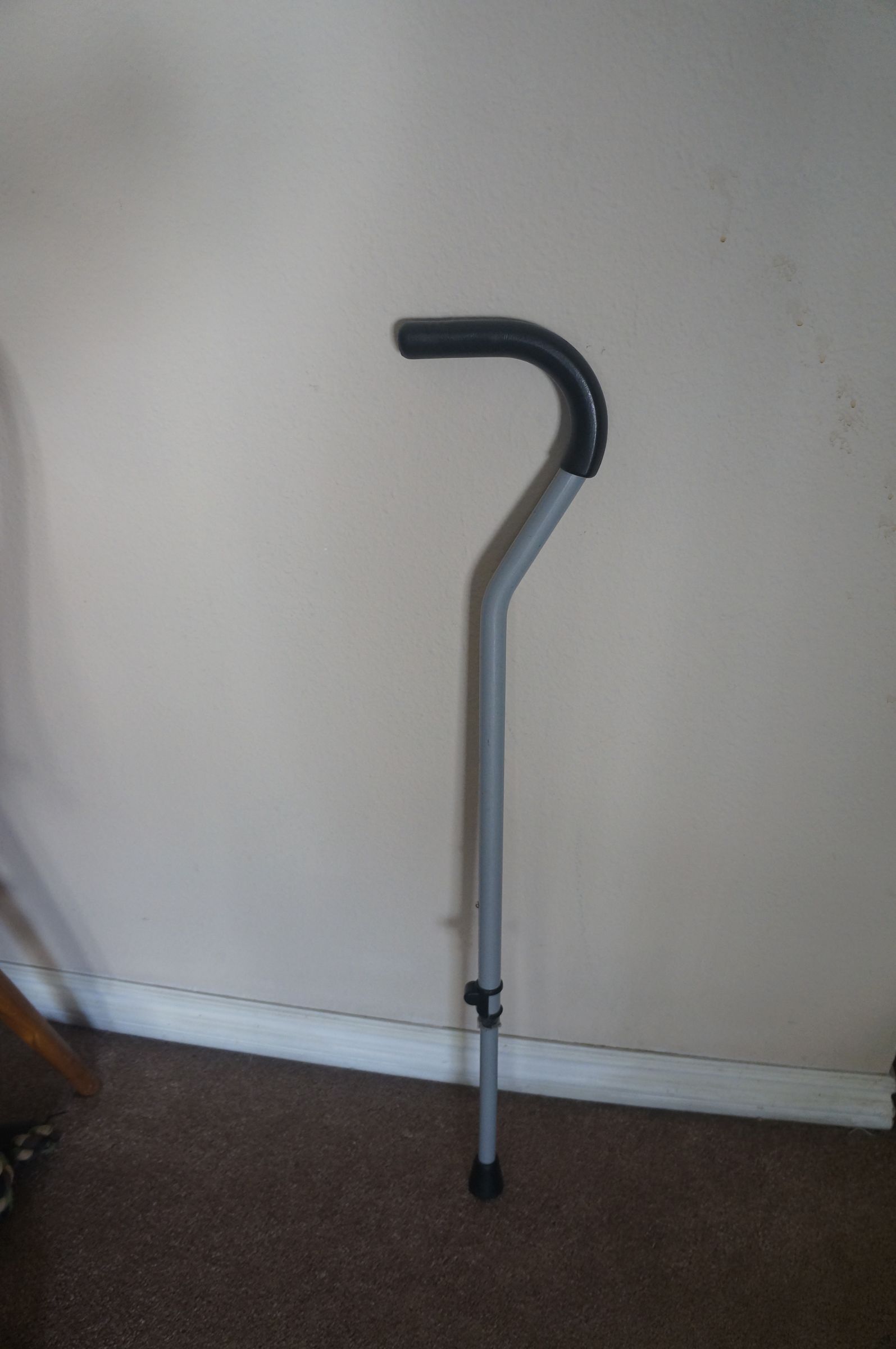 How to Stealthly Adapt a Common Orthopedic Cane for Self Defense : 5 ...