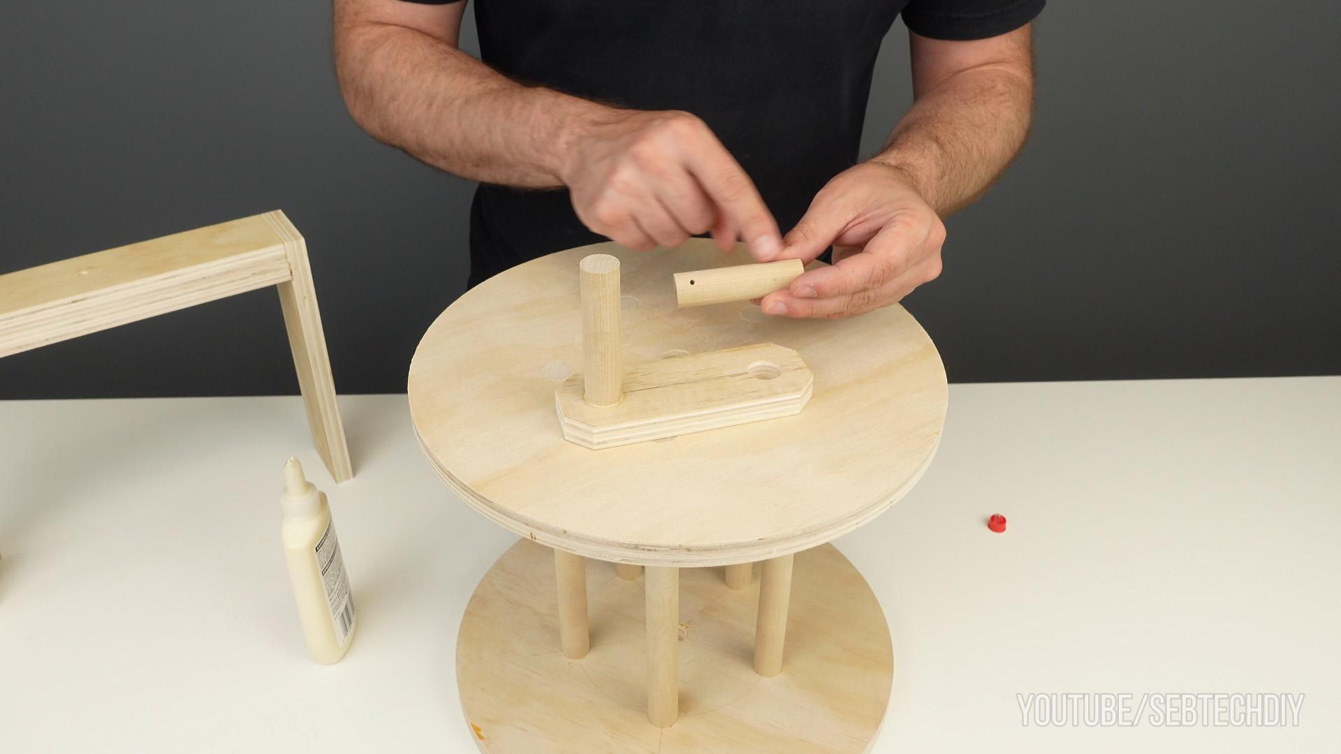 Air Hose Reel From Plywood / 360° Swivel : 15 Steps (with Pictures ...