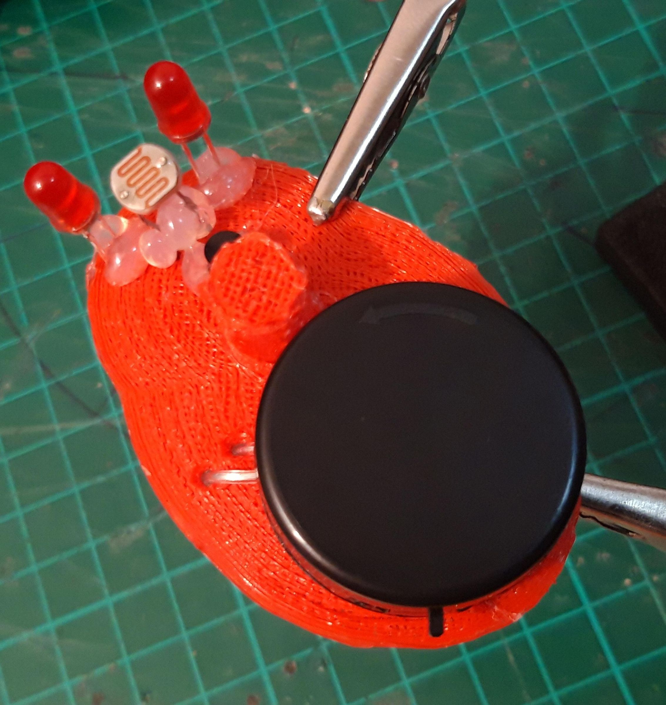 Light Dependent Robotic Bugs : 8 Steps (with Pictures) - Instructables