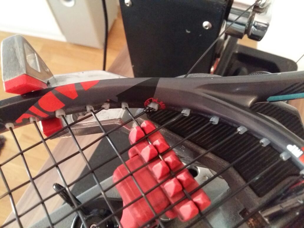 How to String Your Tennis Racquet : 5 Steps (with Pictures) - Instructables