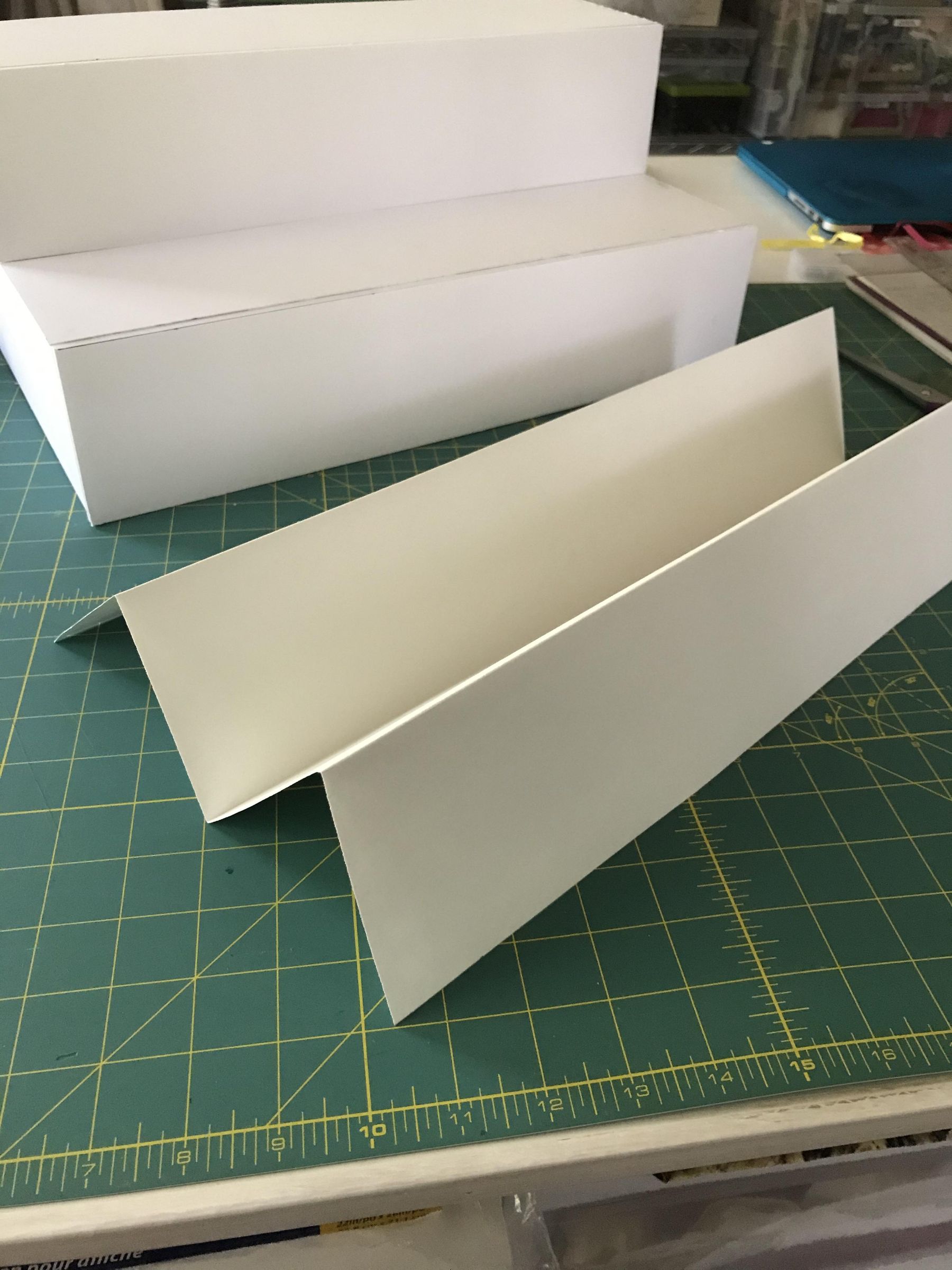 How to Make Display Risers From Foam Board : 8 Steps (with Pictures ...