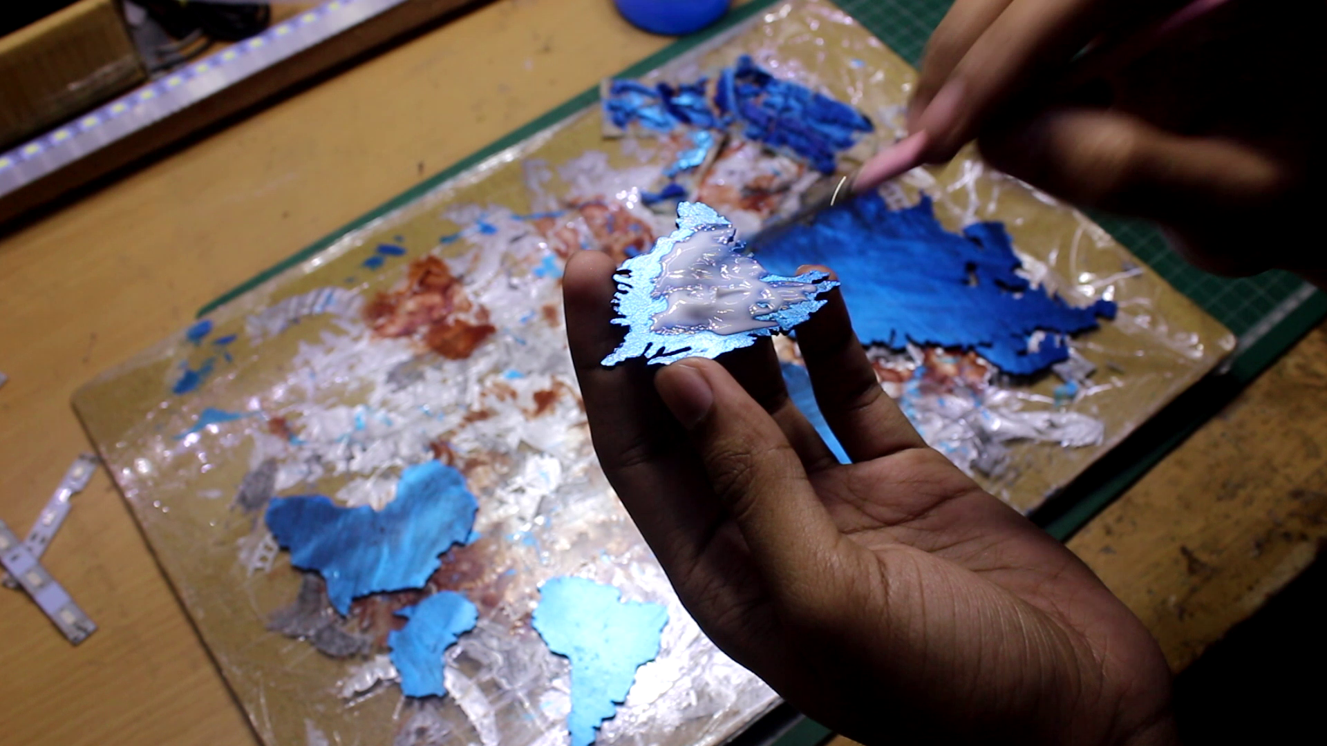 Backlit World Map From an Old PVC Pipe : 15 Steps (with Pictures ...