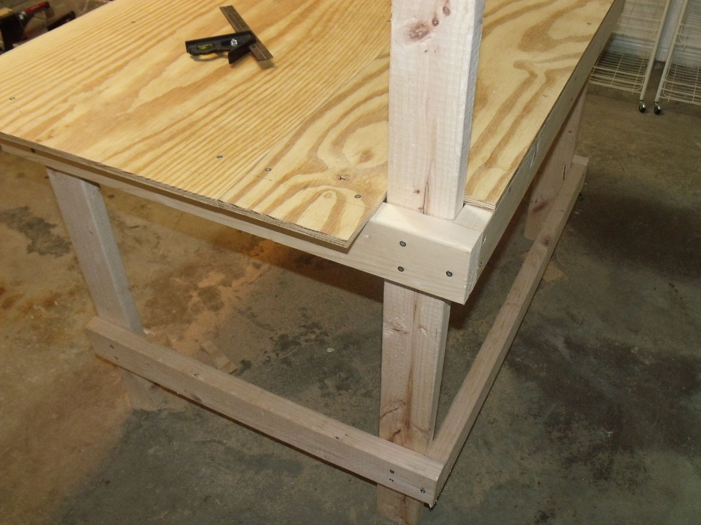 Build Garage Work Table With Attached Shelves : 7 Steps - Instructables