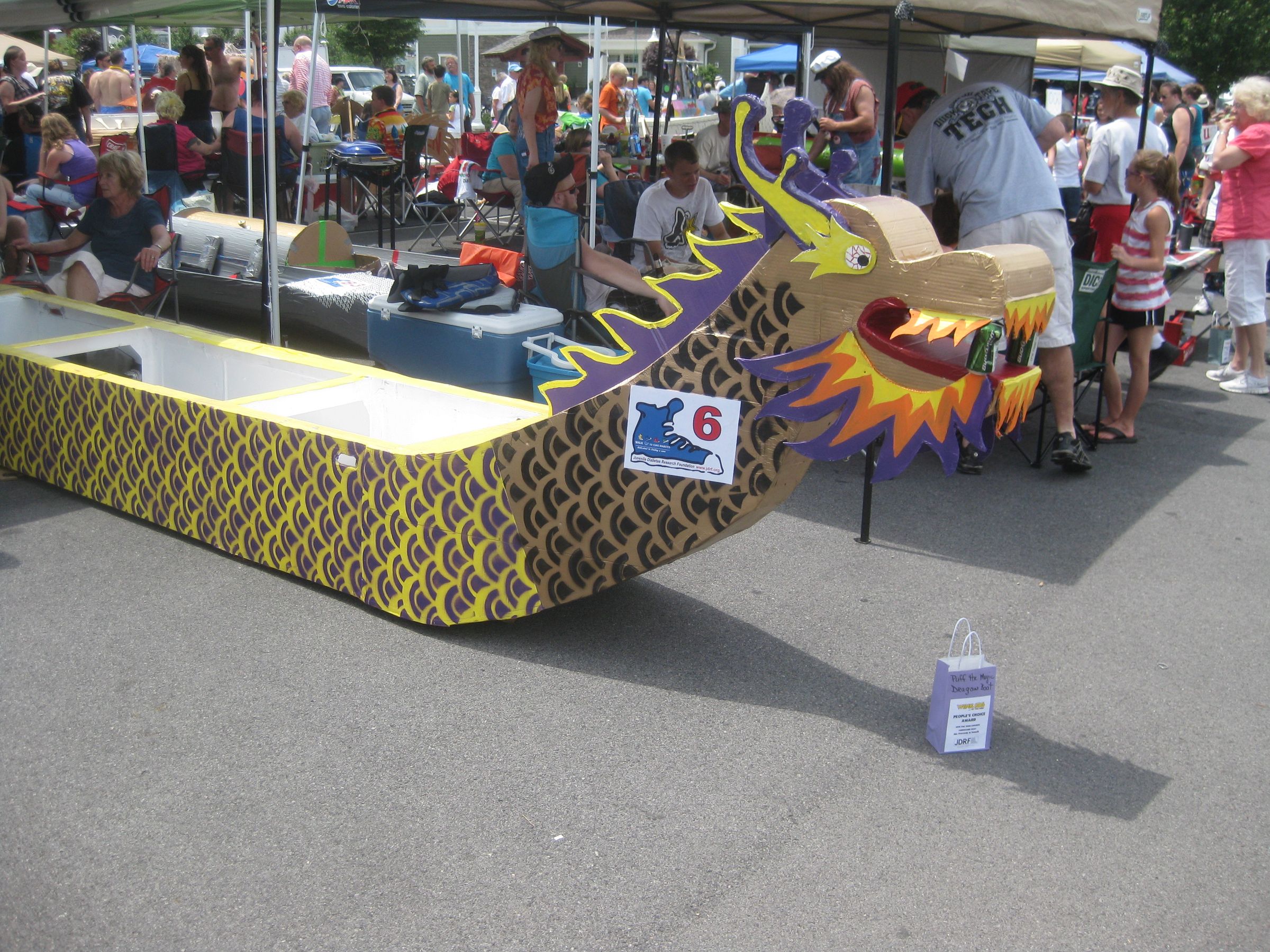 Make a Cardboard Dragon Boat! : 7 Steps (with Pictures) - Instructables