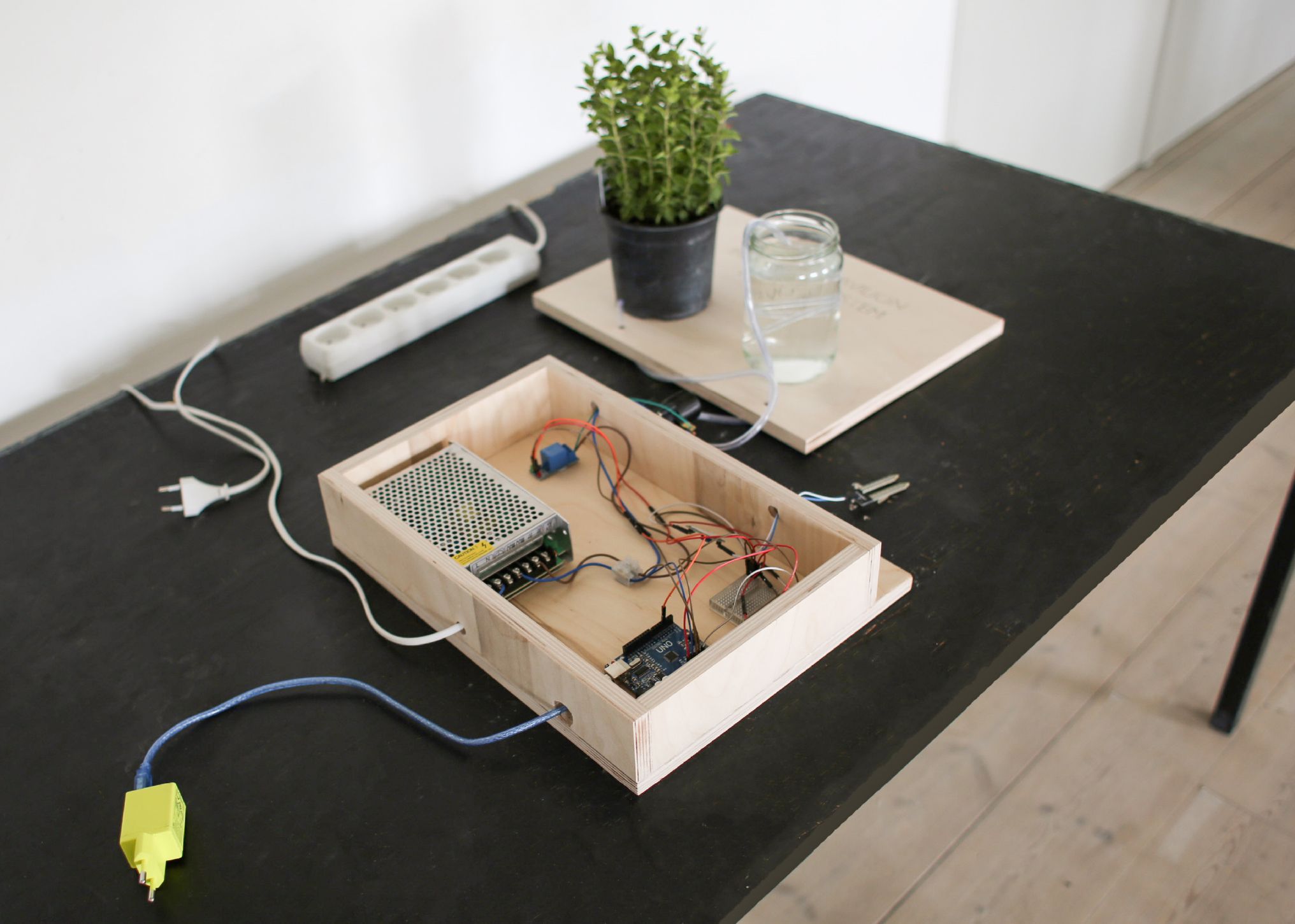 Arduino Plant Watering System : 12 Steps (with Pictures) - Instructables