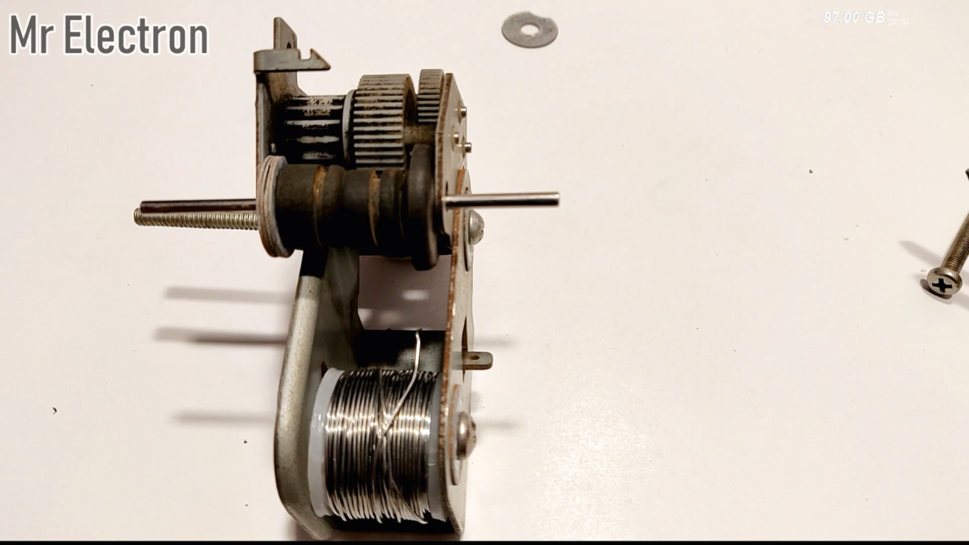 Homemade Auto Feed Solder Gun for Soldering Iron DIY : 3 Steps ...