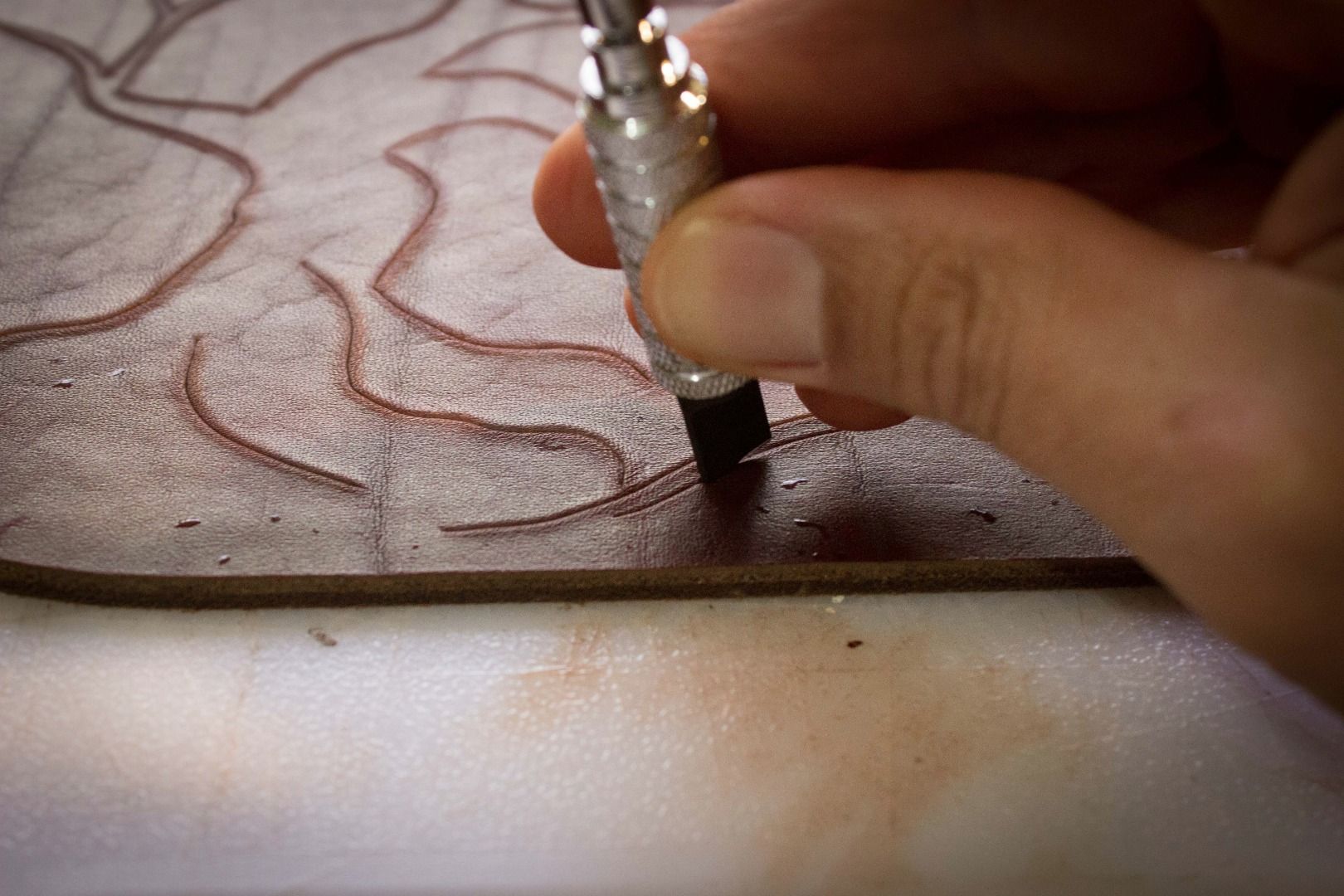 Tooled Leather Briefcase : 26 Steps (with Pictures) - Instructables
