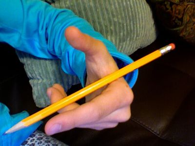 How to Spin a Pencil Around Your Finger : 5 Steps - Instructables
