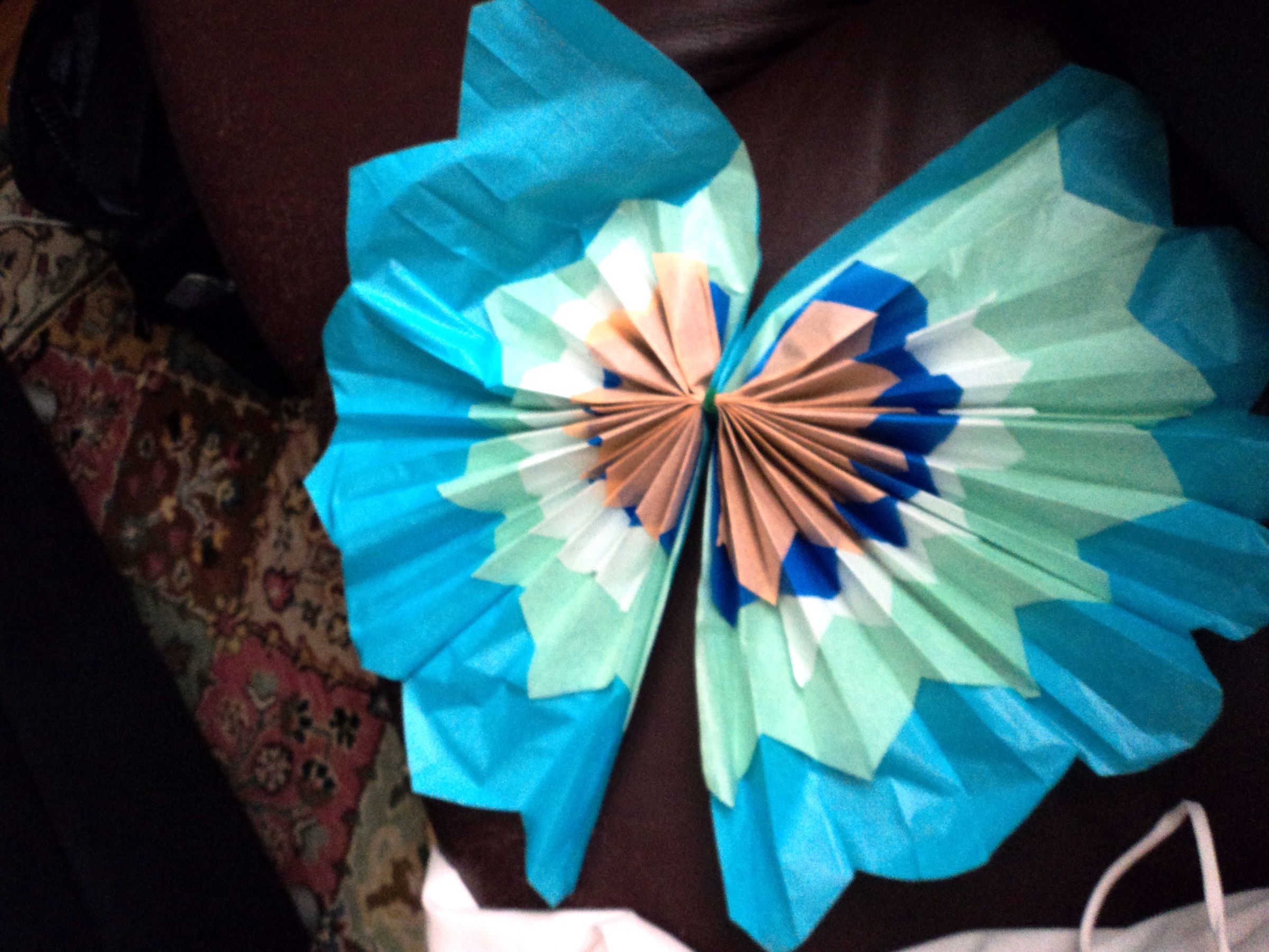 Giant Tissue Paper Flowers : 5 Steps (with Pictures) - Instructables