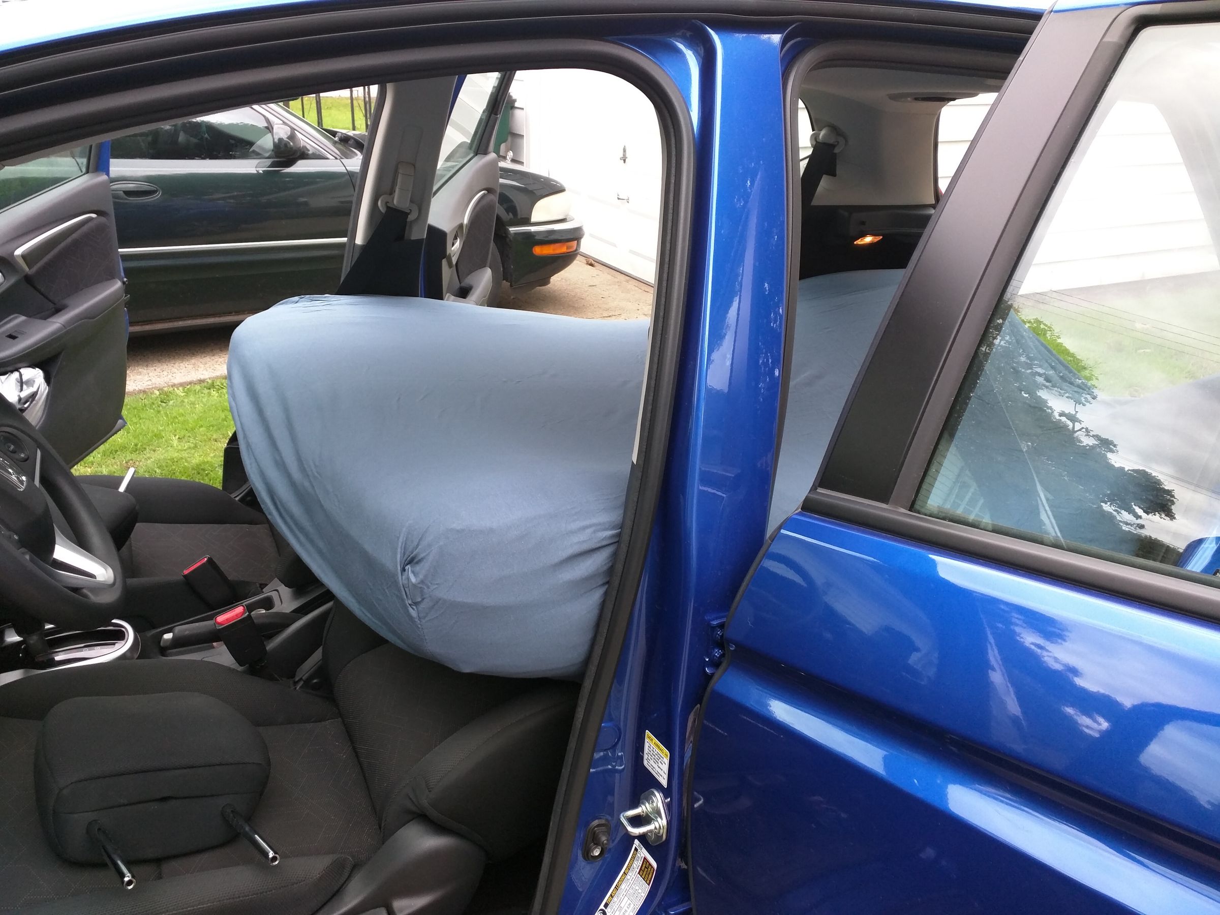 Car Camping in a Compact Car : 7 Steps (with Pictures) - Instructables